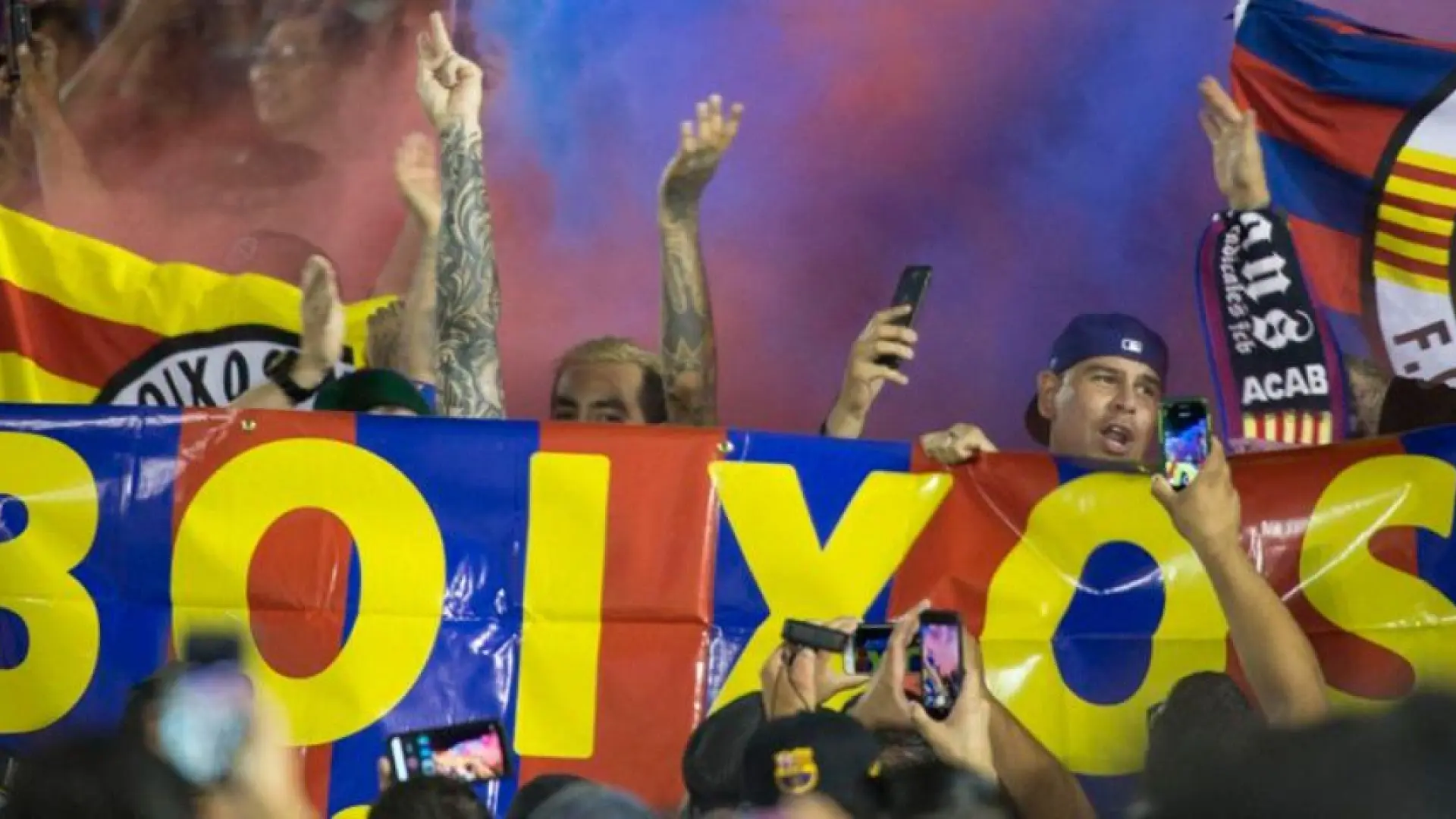 Detenidos tres miembros de los Boixos Nois por atacar a varios Brigadas ...