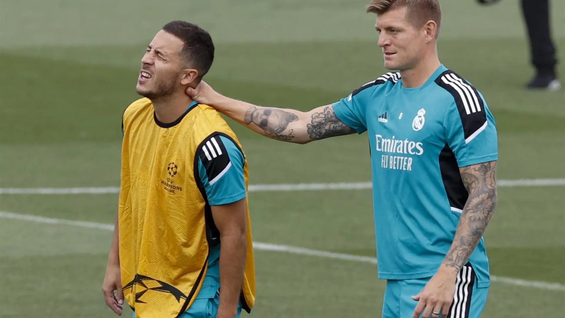 El Hazard más troll: intenta dar champán al hijo de Kroos y así ...