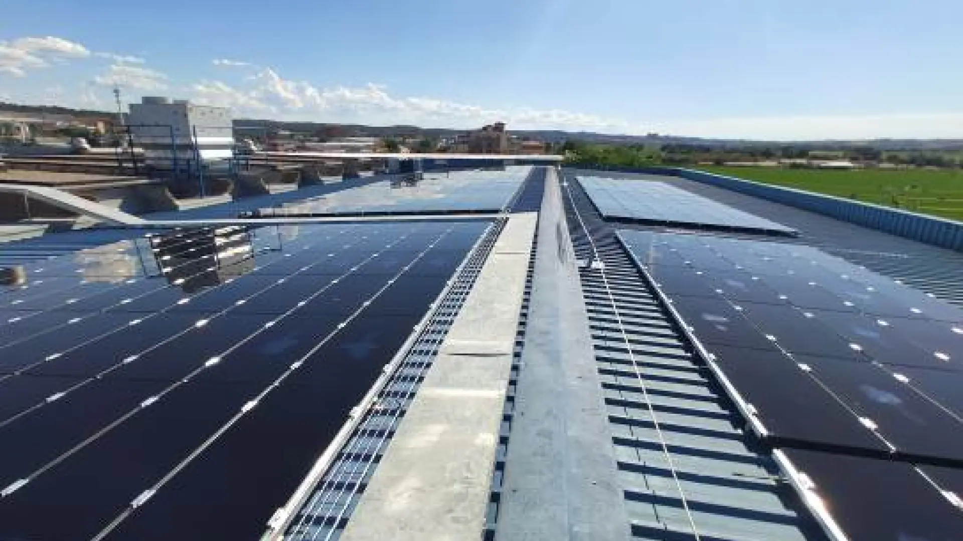 Solarprofit presentará un ERE para el 30% de su plantilla por "ralentización" en la demanda