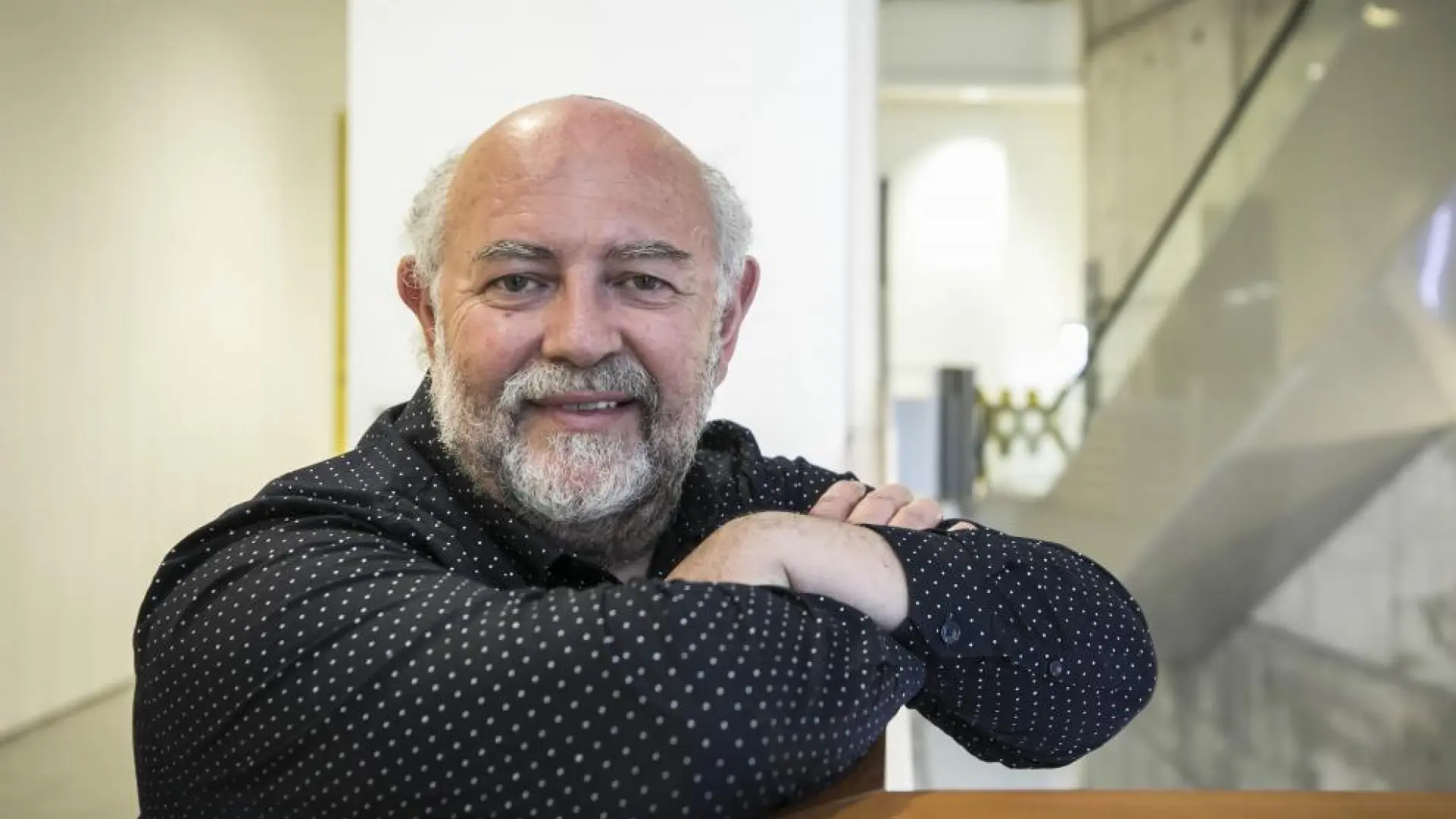 Antón Castro, Premio Pilar Narvión por su compromiso periodístico y su trayectoria