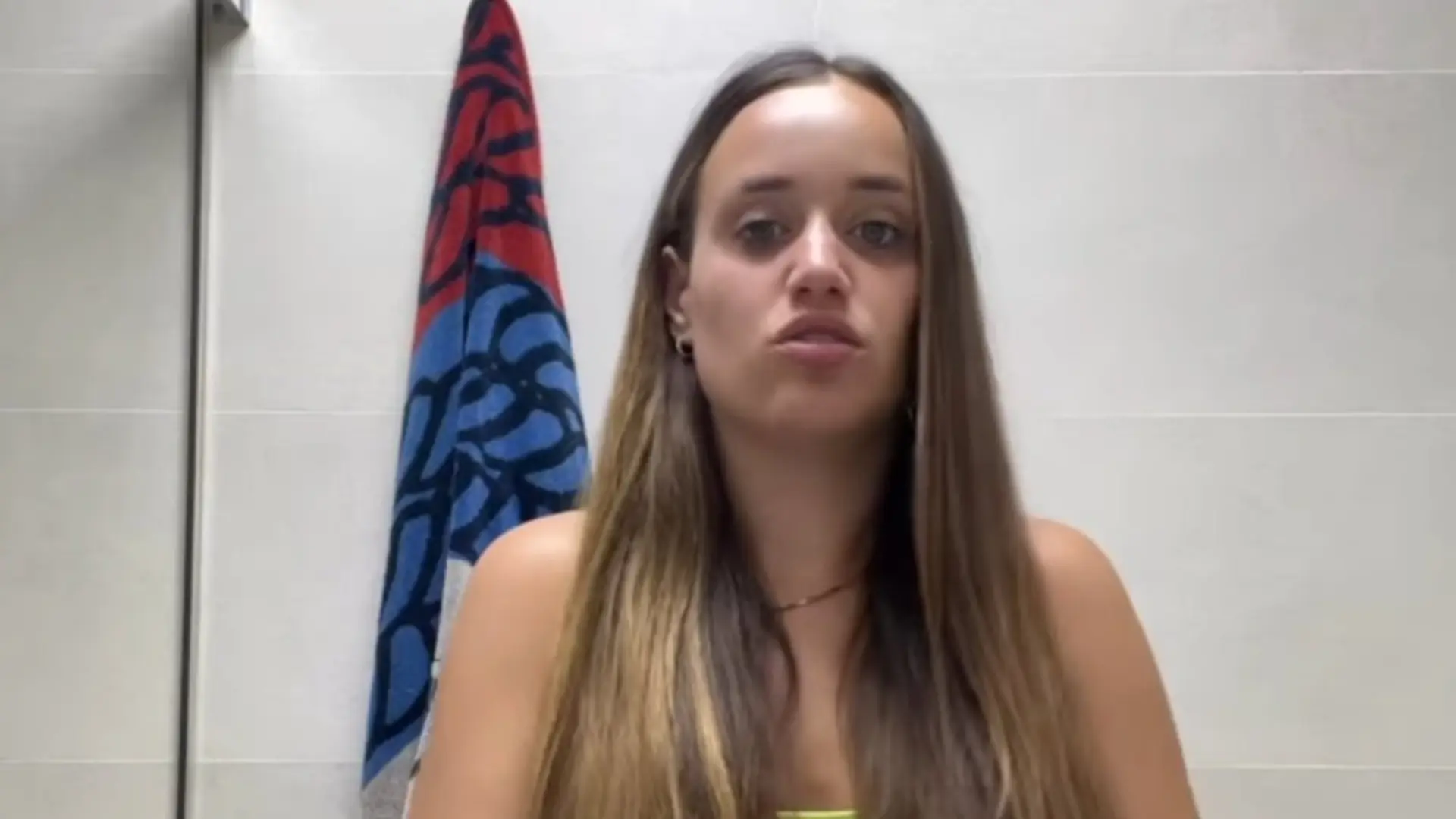 Noelia Fotos Escandalo Noelia Marzol Tirada En El Piso, Peló Todo Y