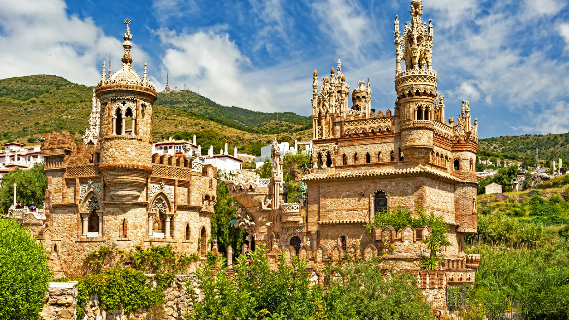 Un recorrido por los cinco castillos más impresionantes e ...