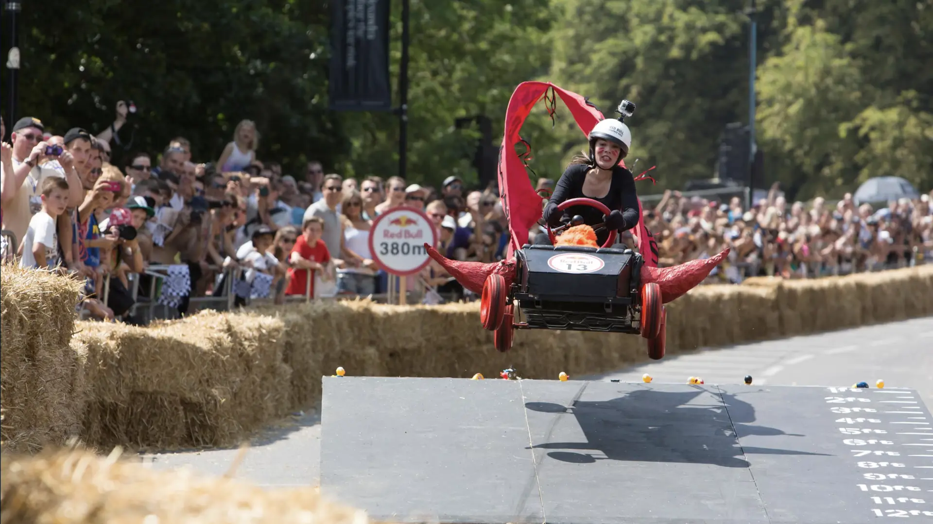 La adrenalina, la locura y los golpazos toman Madrid con la carrera de ...