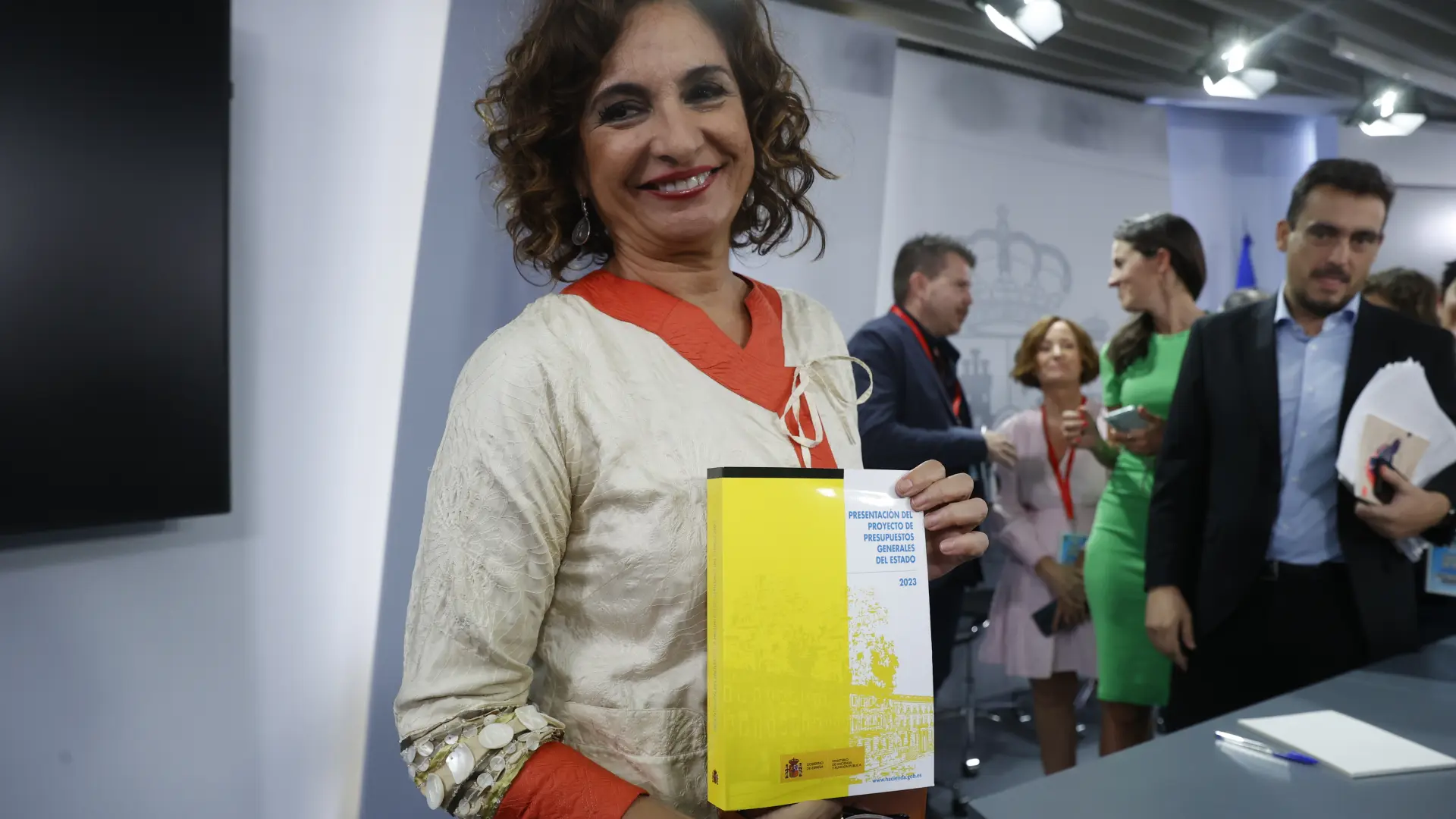 Montero busca 'in extremis' la fórmula legal para acotar el impuesto a ...