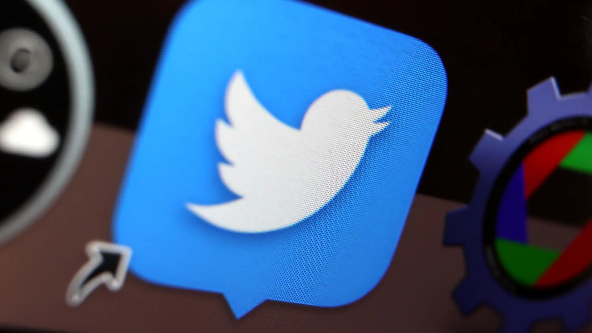 Twitter lanza su sistema de suscripción que incluye la marca de ...
