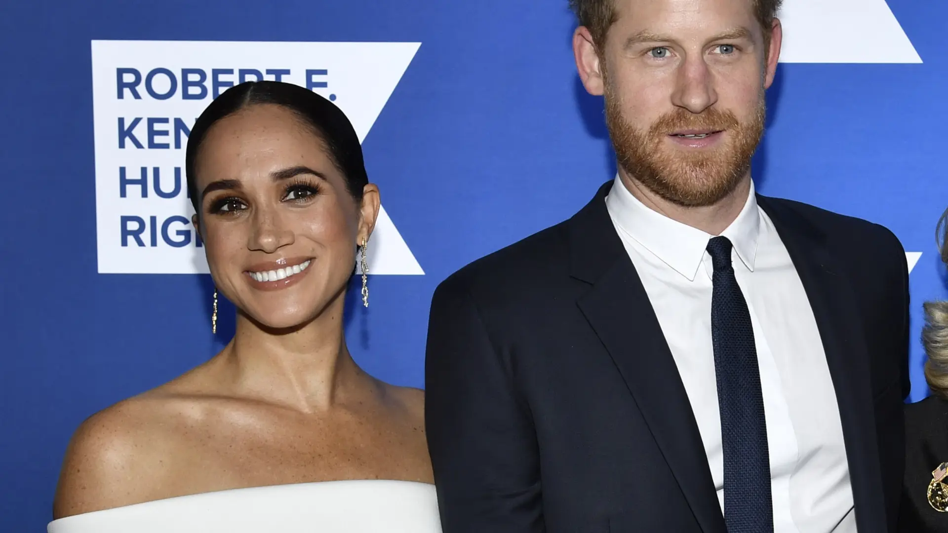 El príncipe Harry desvela que Meghan Markle confundió al príncipe Andrés con un asistente de ...