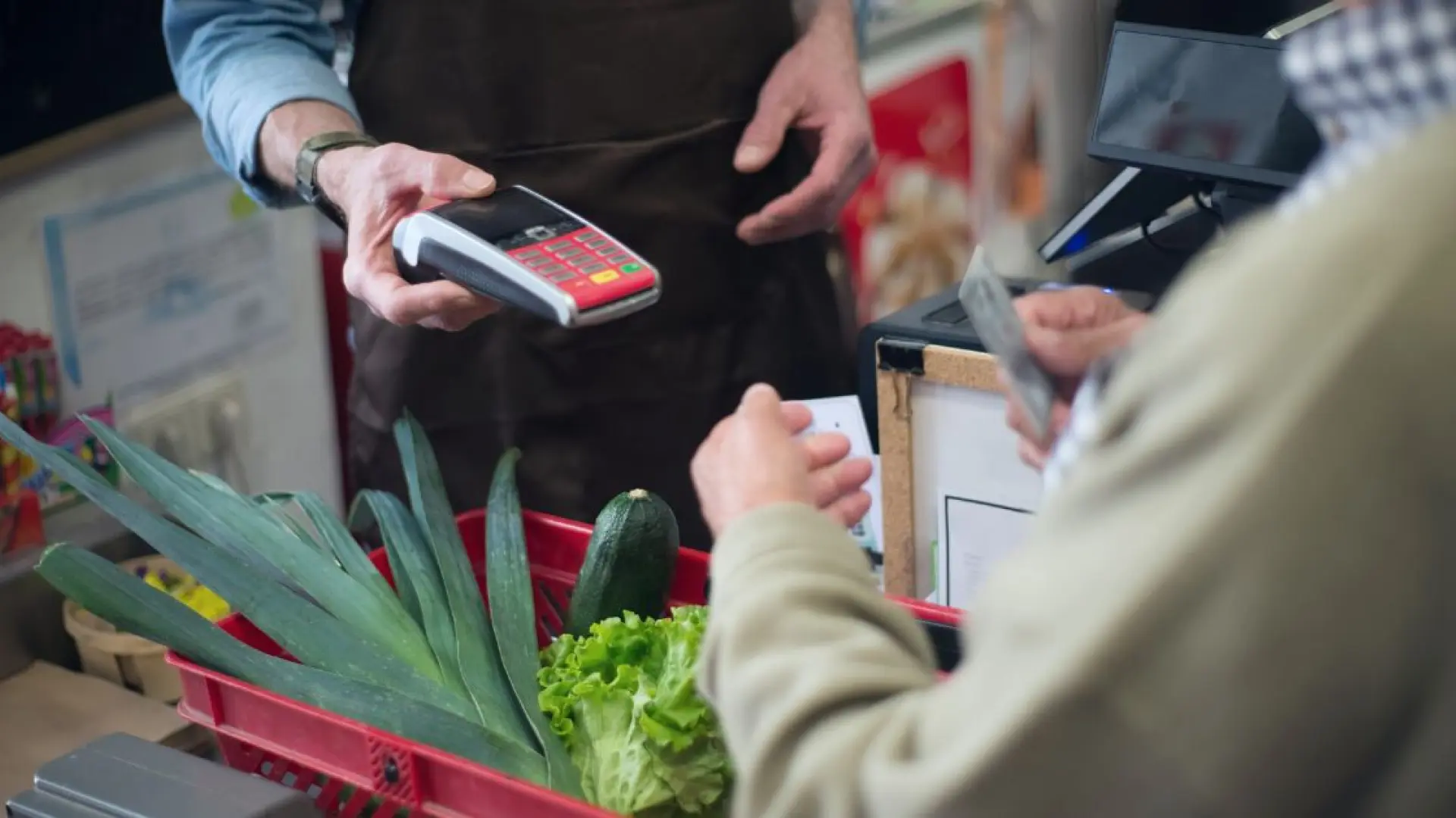 Nuevo cheque de 200 € para comida: requisitos y cuándo puedo cobrarlo