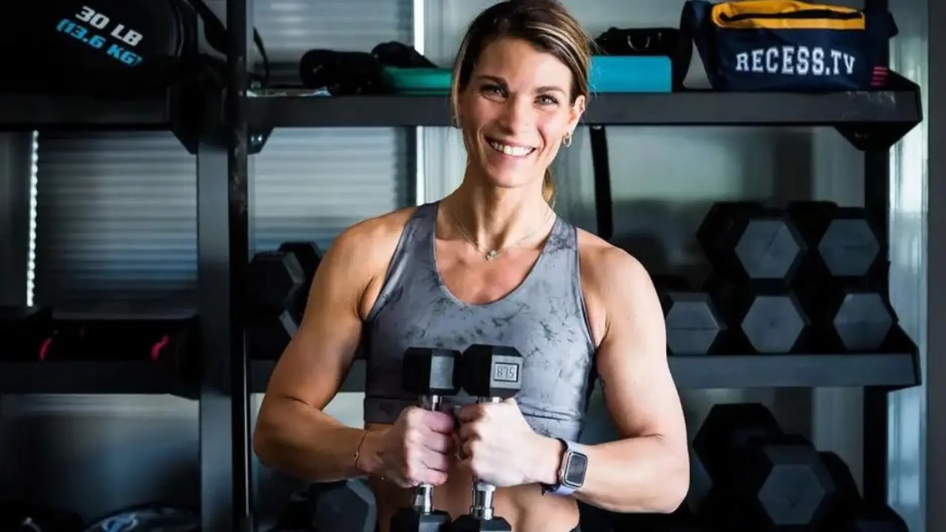 De camarera a entrenadora personal: cómo gana más de 12.000 dólares al mes