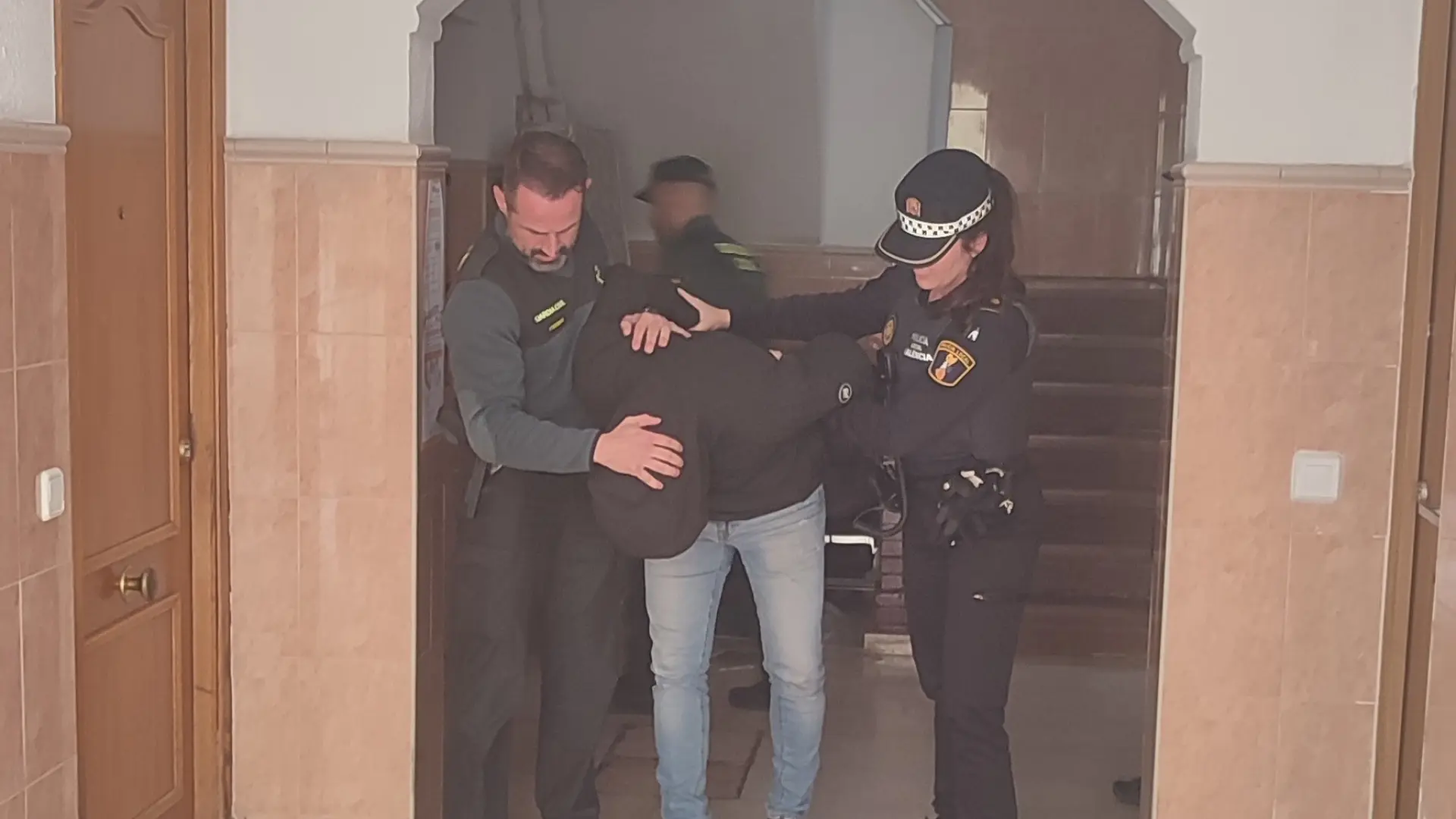 Detenido un hombre por agredir a su pareja e intentar causar una explosión en su vivienda