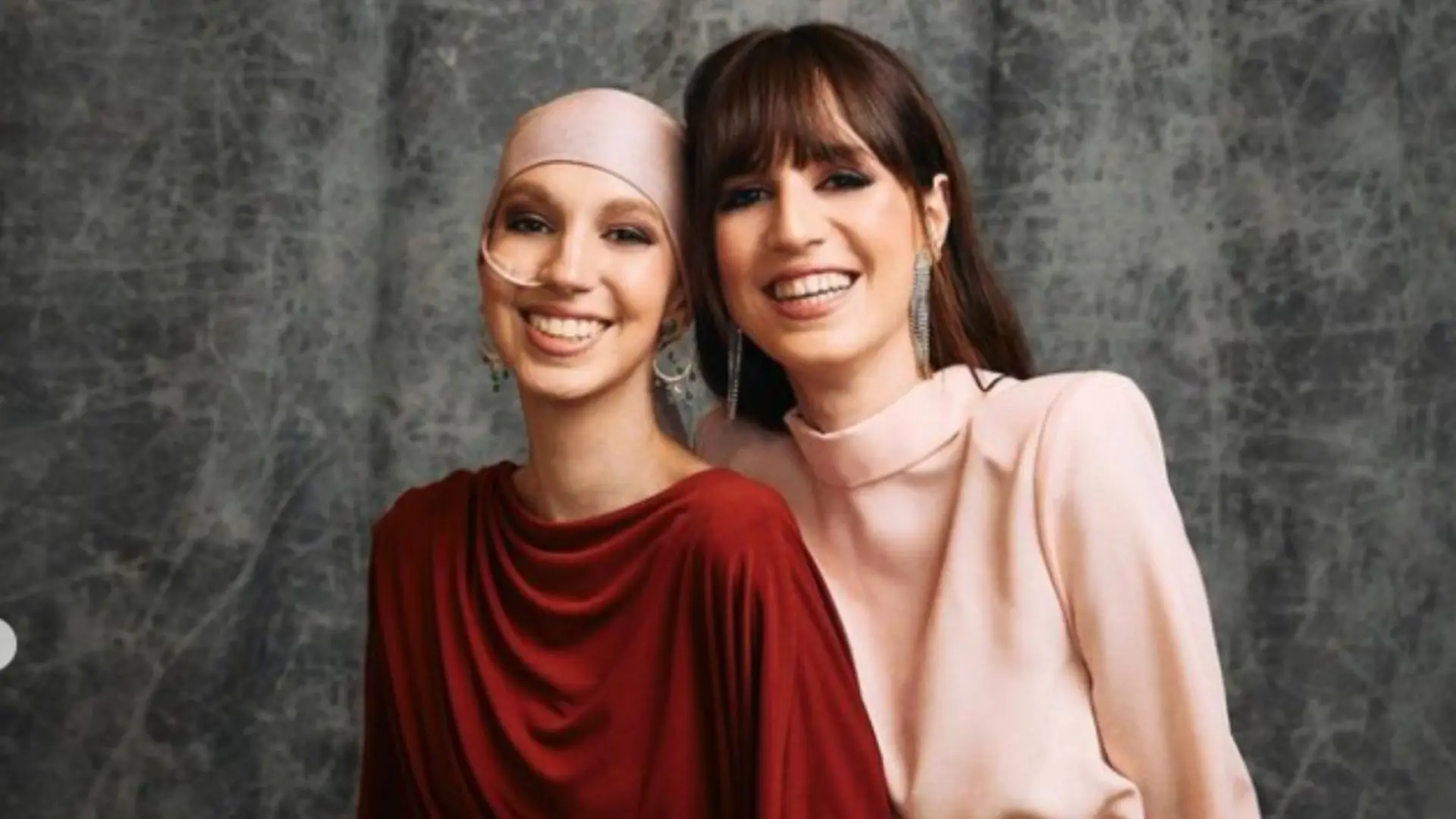 El homenaje de Emi Huelva a su hermana, Elena Huelva: "Un lazo ...