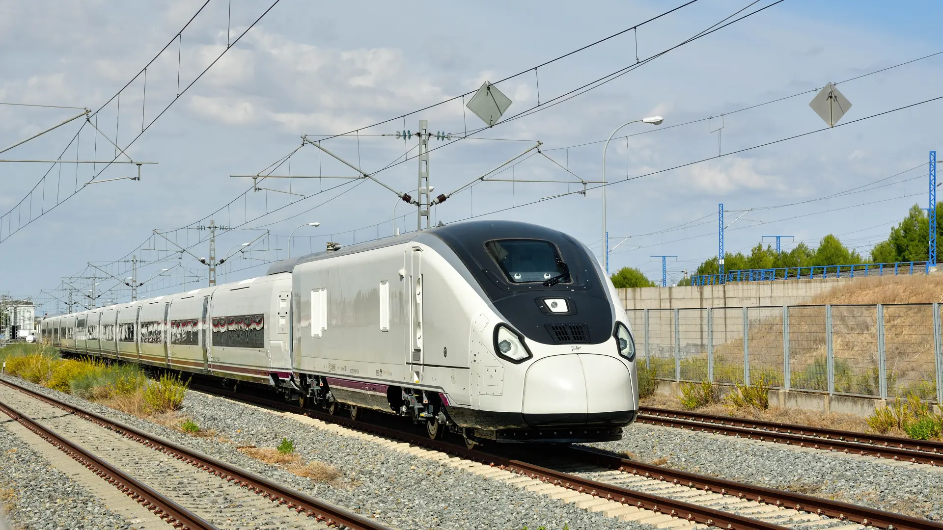 Talgo recibe el visto bueno definitivo para entregar a Renfe sus nuevos ...