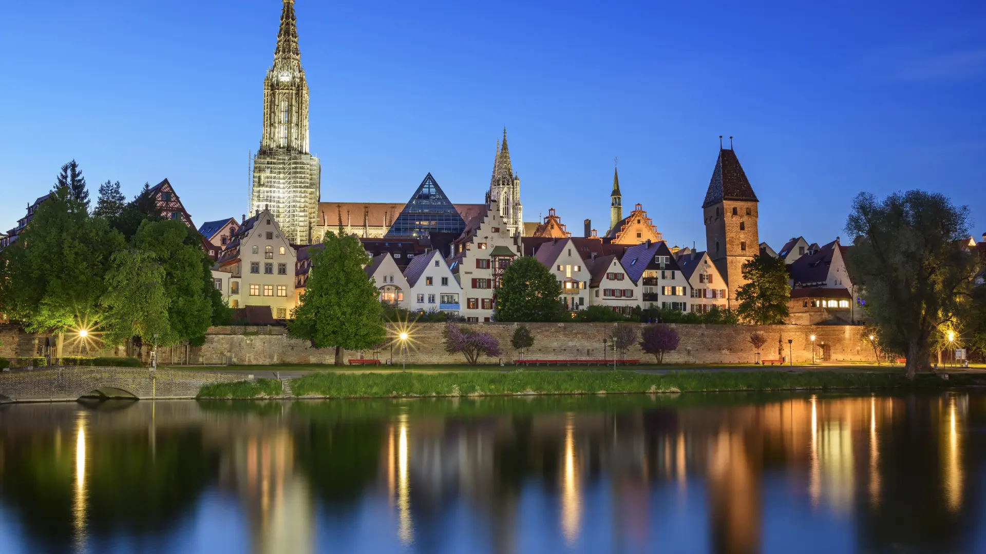 Así es la ciudad donde nació Einstein y por qué tiene la iglesia más alta del mundo