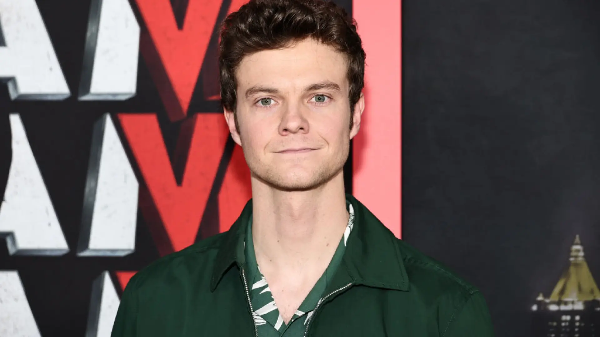 Así es Jack Quaid, el hijo de Meg Ryan y Dennis Quaid que también ...