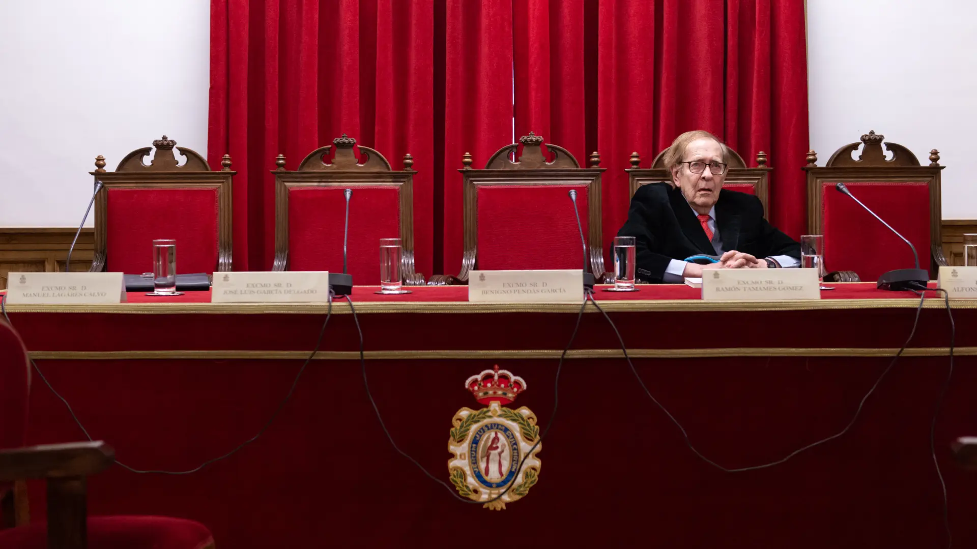 Tamames quita hierro a los desencuentros con Vox: "Nunca llueve a gusto ...