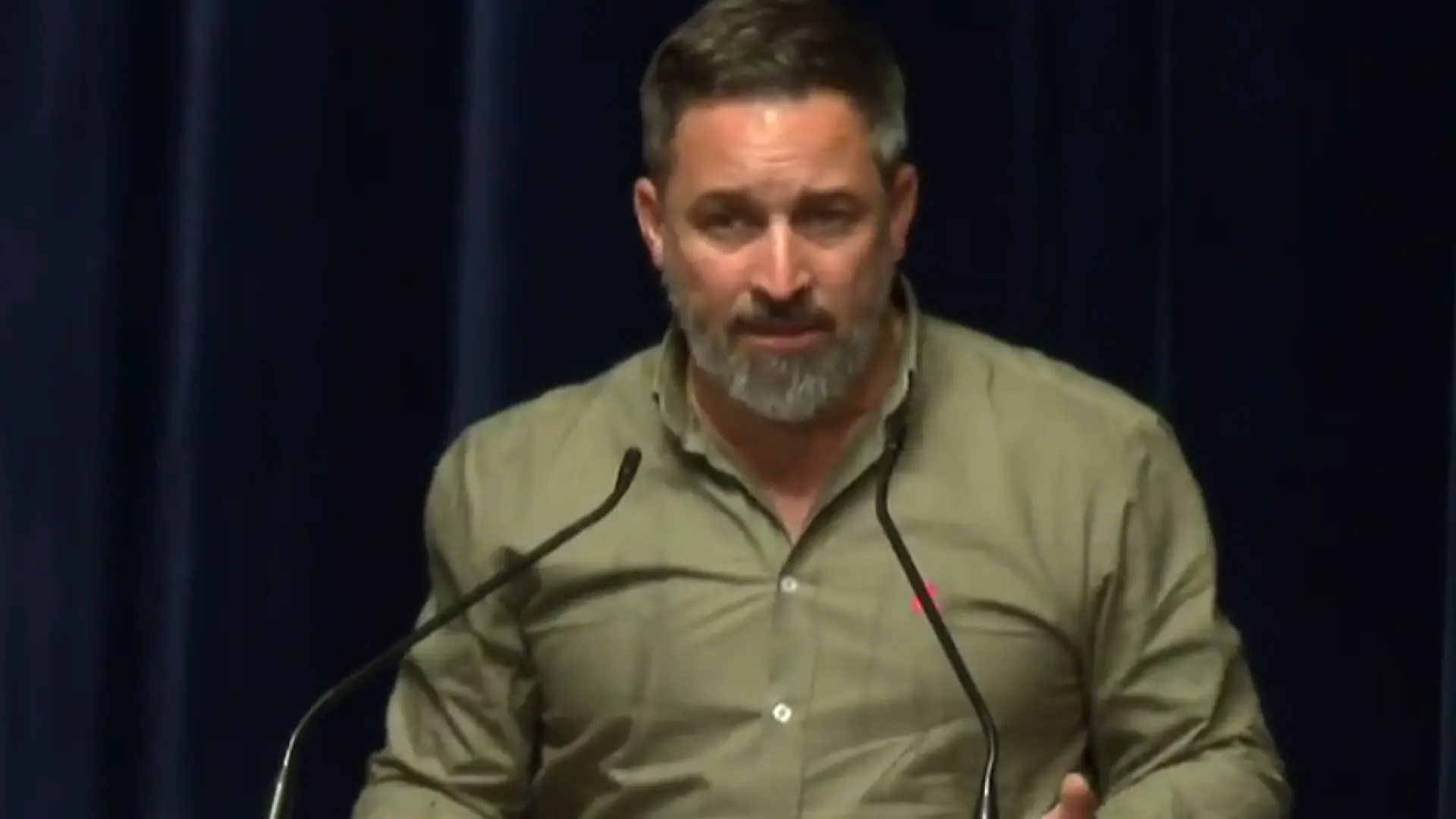 Abascal carga contra Ayuso y el PP tras romper con Vox en Madrid, pero ...