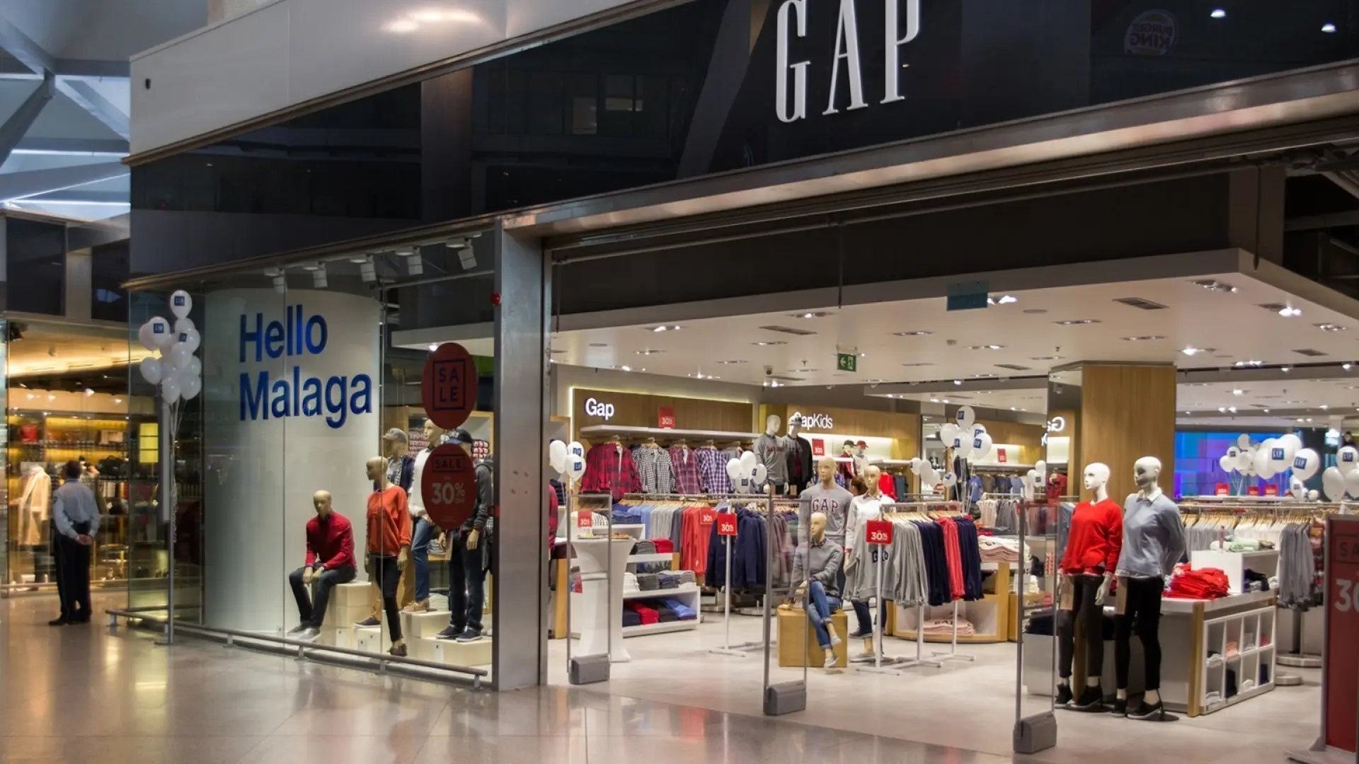 La firma de ropa GAP despedirá a 1.800 empleados para optimizar el negocio