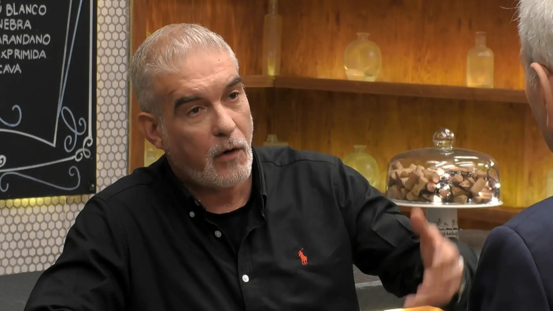 Javier, en 'First dates': “Me dicen que me parezco a George Clooney”