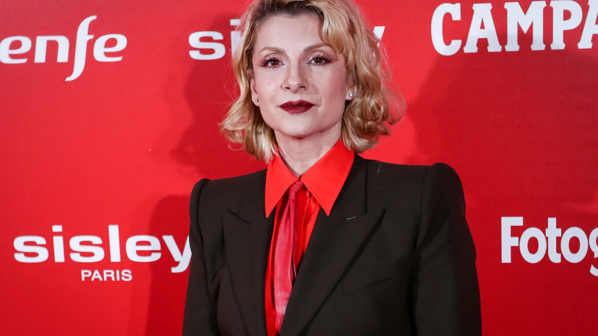 Najwa Nimri, pillada junto a un joven dando un paseo romántico por Madrid