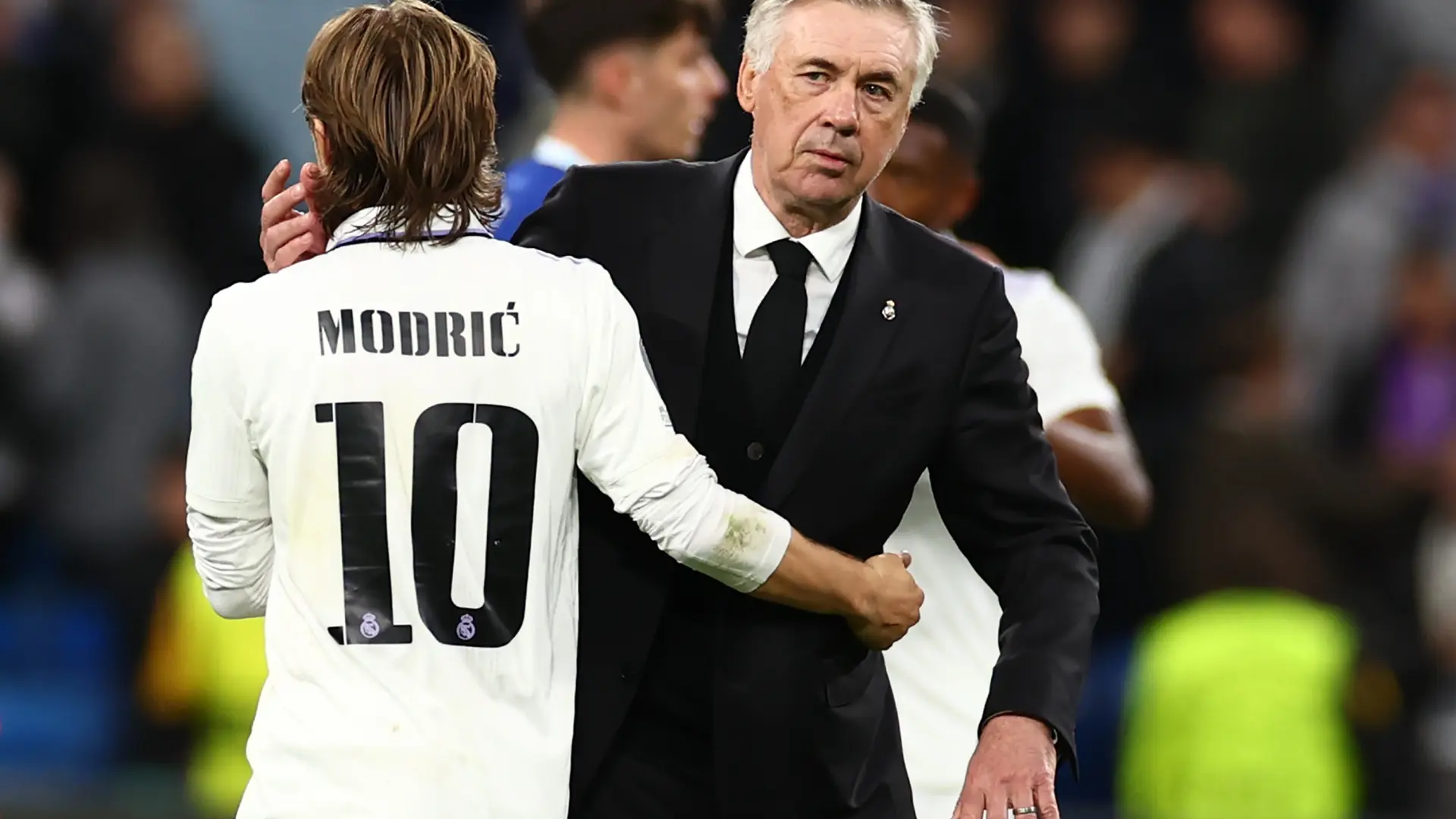 El vestuario del Real Madrid se vuelca con Ancelotti: "¿Quién no tiene confianza en Carlo?"