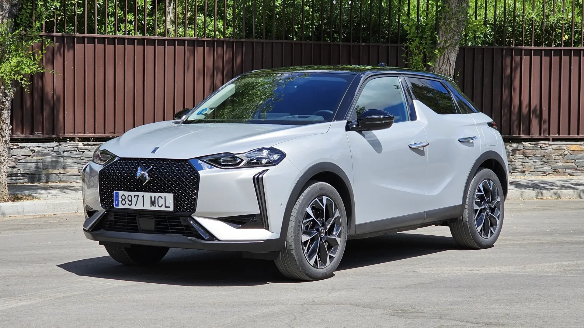 Probamos la versión eléctrica E-Tense del nuevo DS 3, un urbano de cinco estrellas