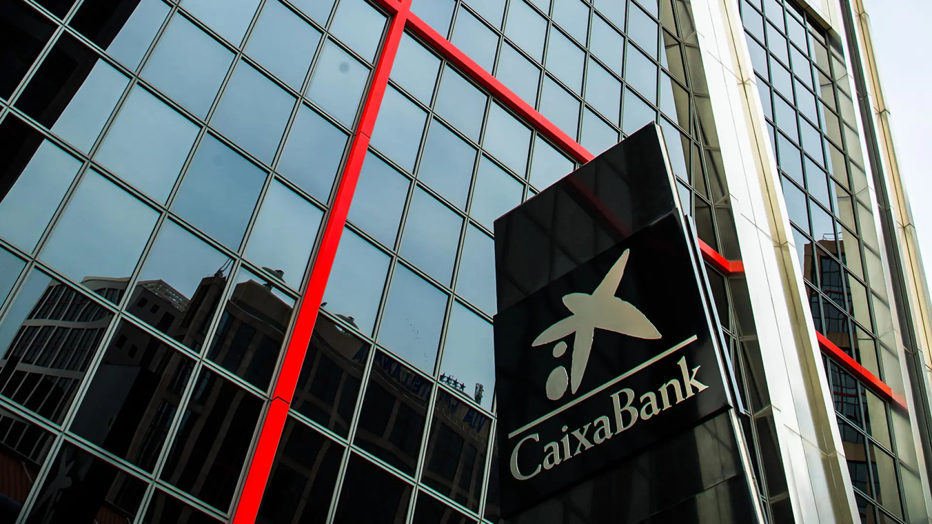 El Gobierno descarta un segundo consejero en CaixaBank y pide reelegir ...