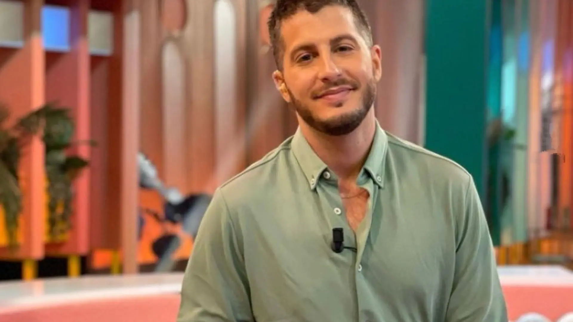 Así es Nando Escribano, el periodista del corazón que colabora en ...