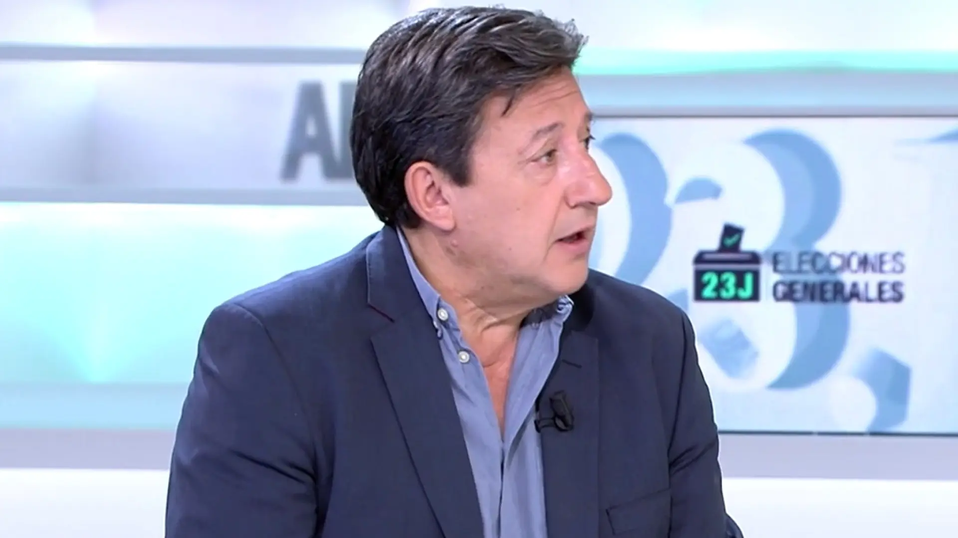 Quién es Javier Casqueiro, el redactor de política que colabora en 'El ...