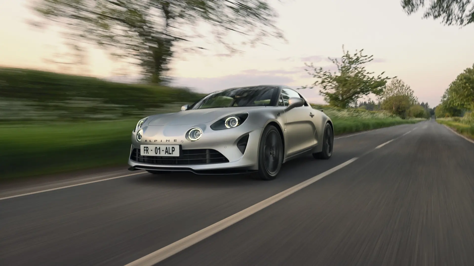 300 unidades, 300 CV y un certificado firmado por el equipo BWT Alpine ...