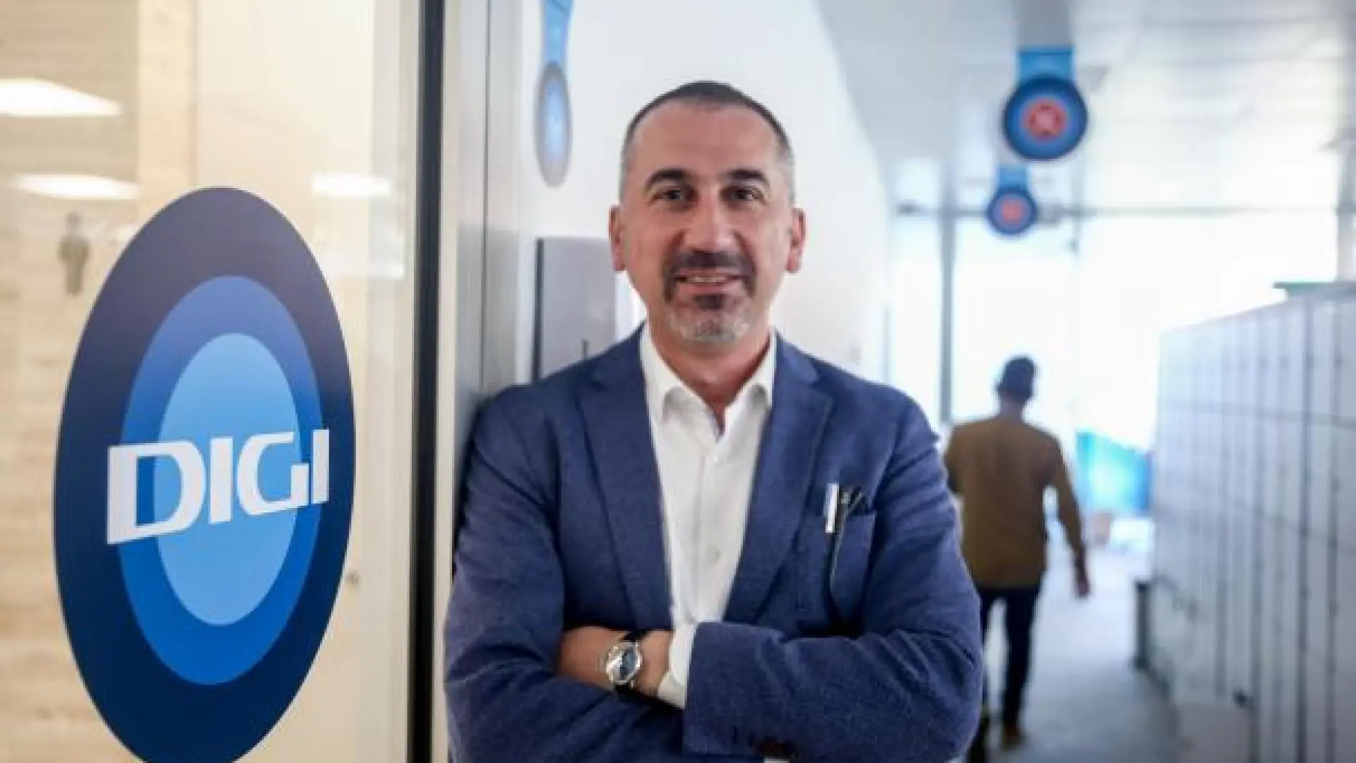 Digi saca músculo y completa el 55% del plan de fibra con Abrdn en ...