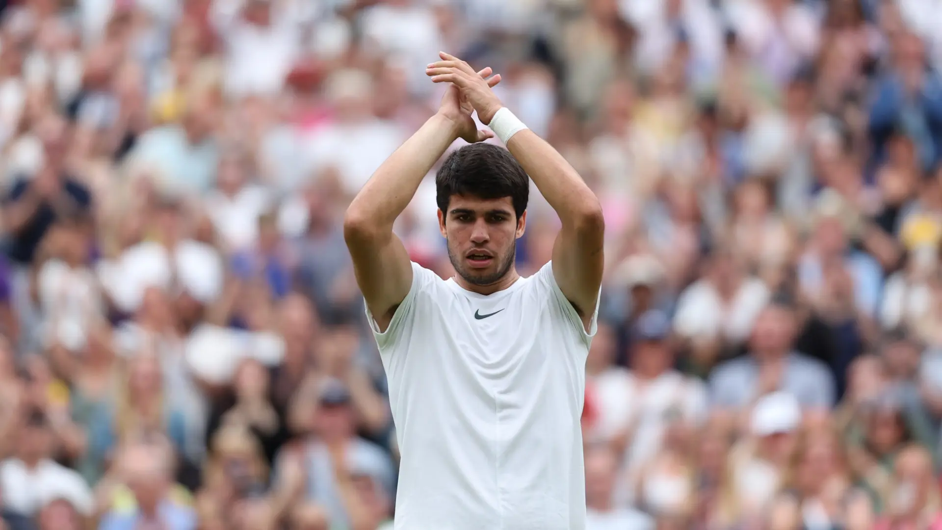 Horario y dónde ver el Alcaraz - Berrettini de octavos de Wimbledon en directo, online y por TV