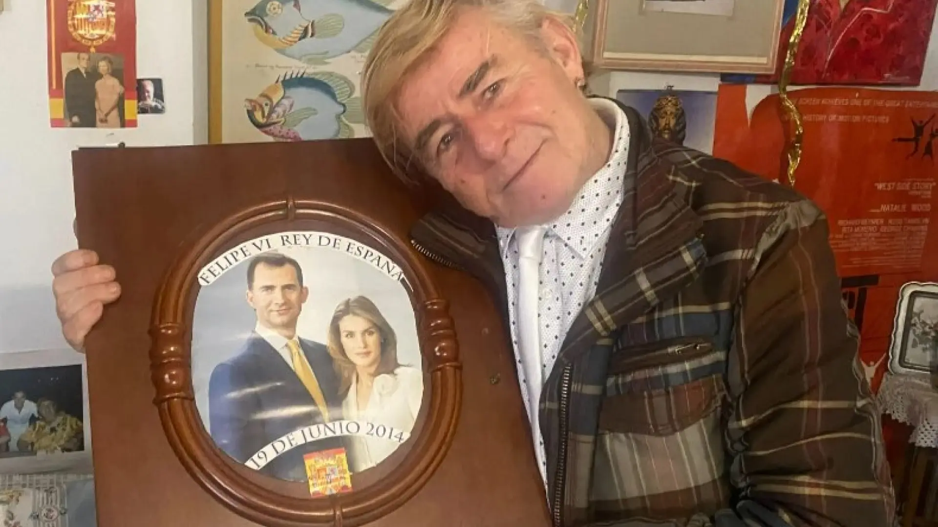 Qué fue de Tony Genil, el cantante que llegó a ser uno de los grandes ...