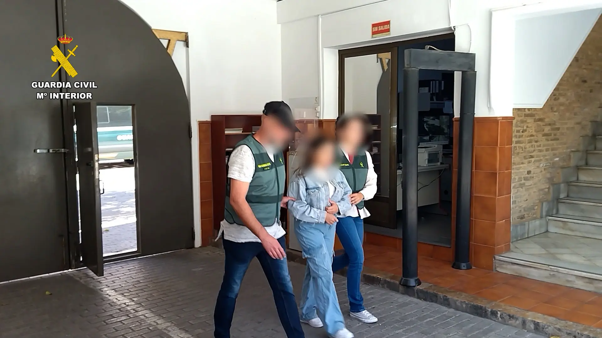 La Guardia Civil desarticula una banda dedicada a la sextorsión que actuaba en Valencia y A Coruña