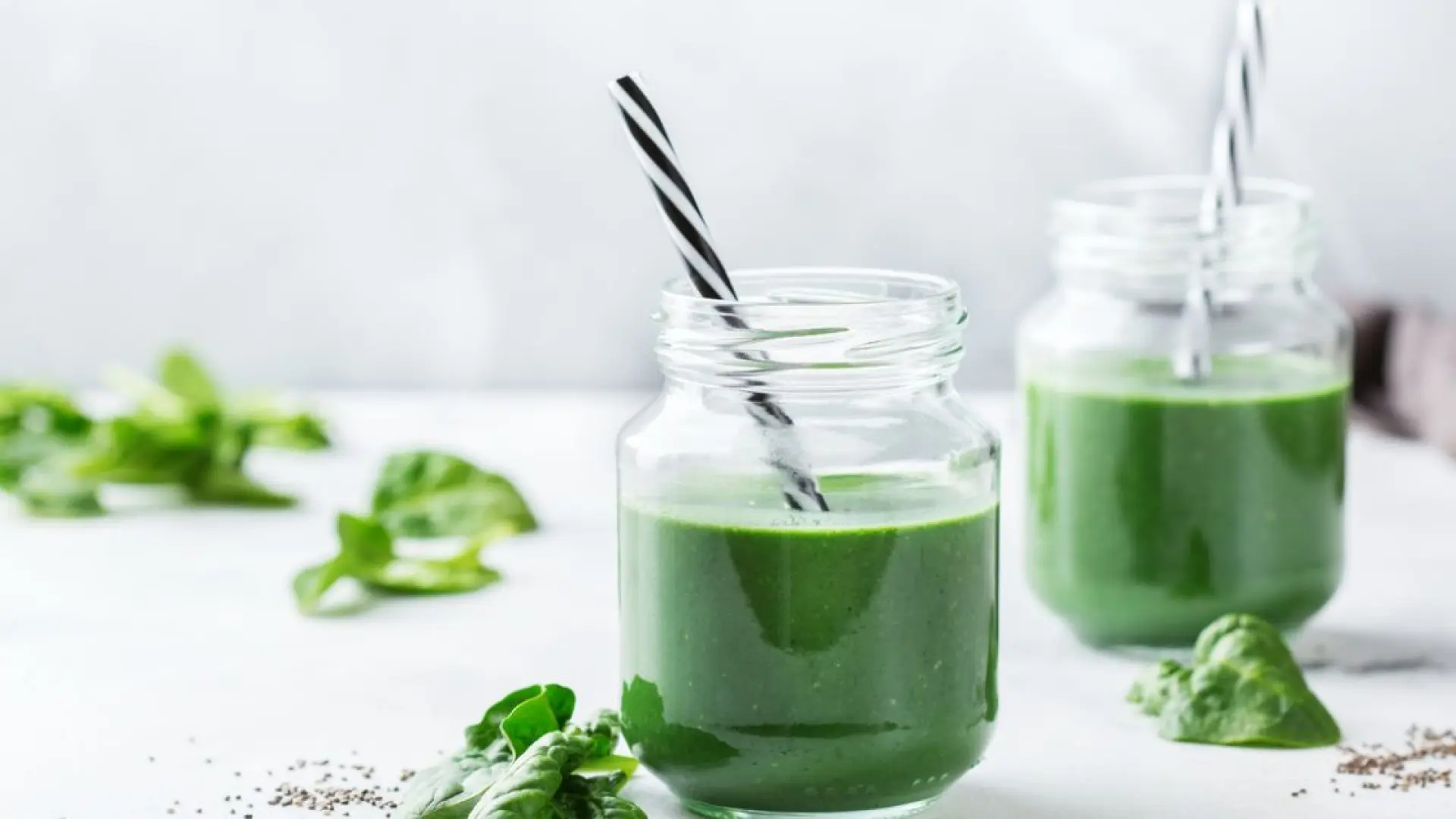 Qué es el 'super green', la bebida saludable que se ha hecho viral