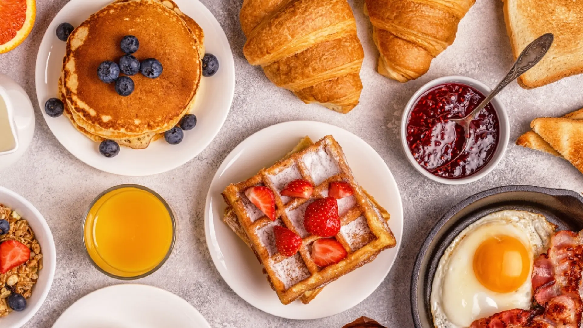 Cuál es el desayuno típico de cada Comunidad Autónoma: del 'matasuegras' de Murcia, a la trenza ...