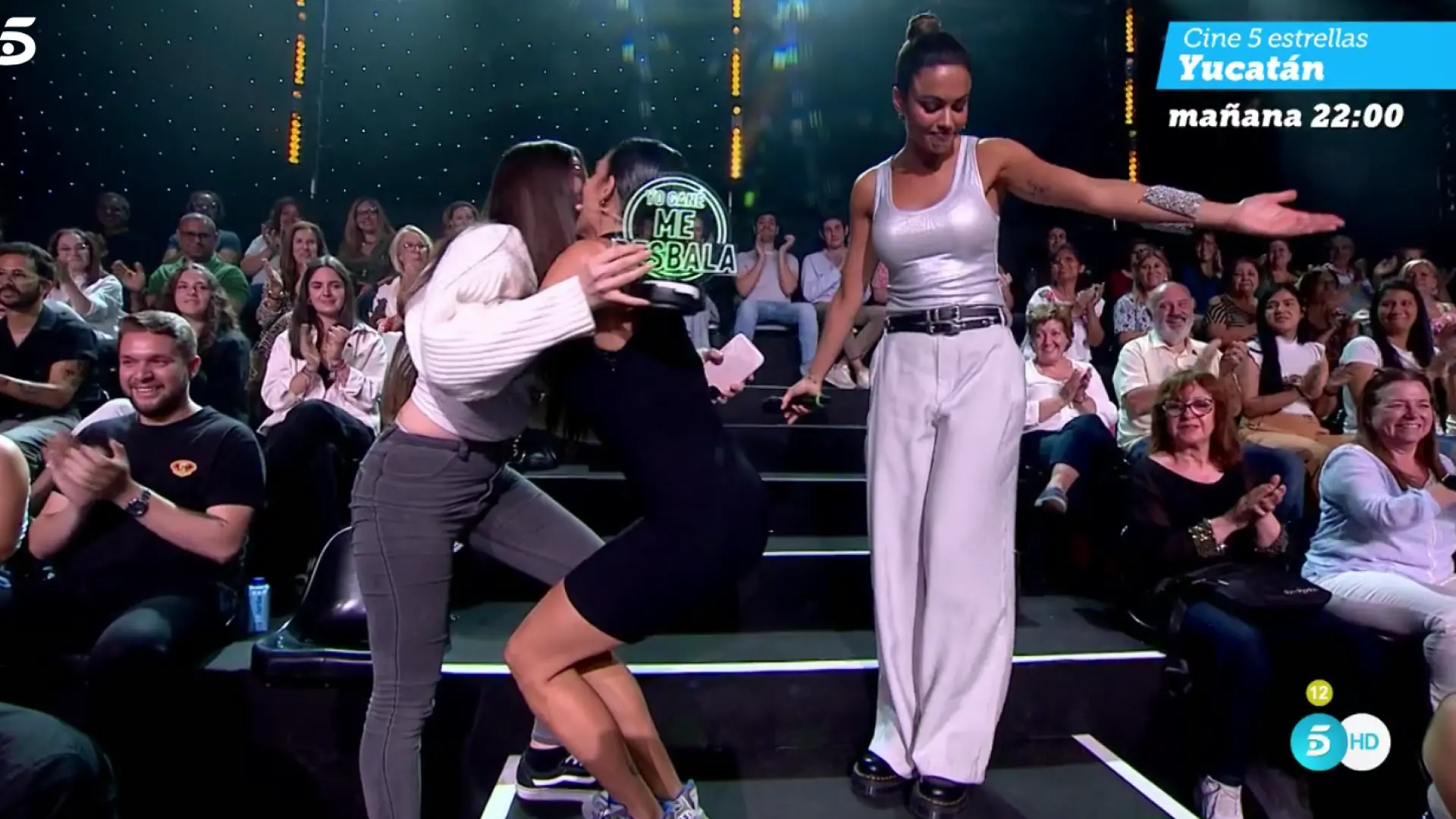 Lorena Castell vuelve a ganar 'Me resbala' y lo celebra haciendo el gusano