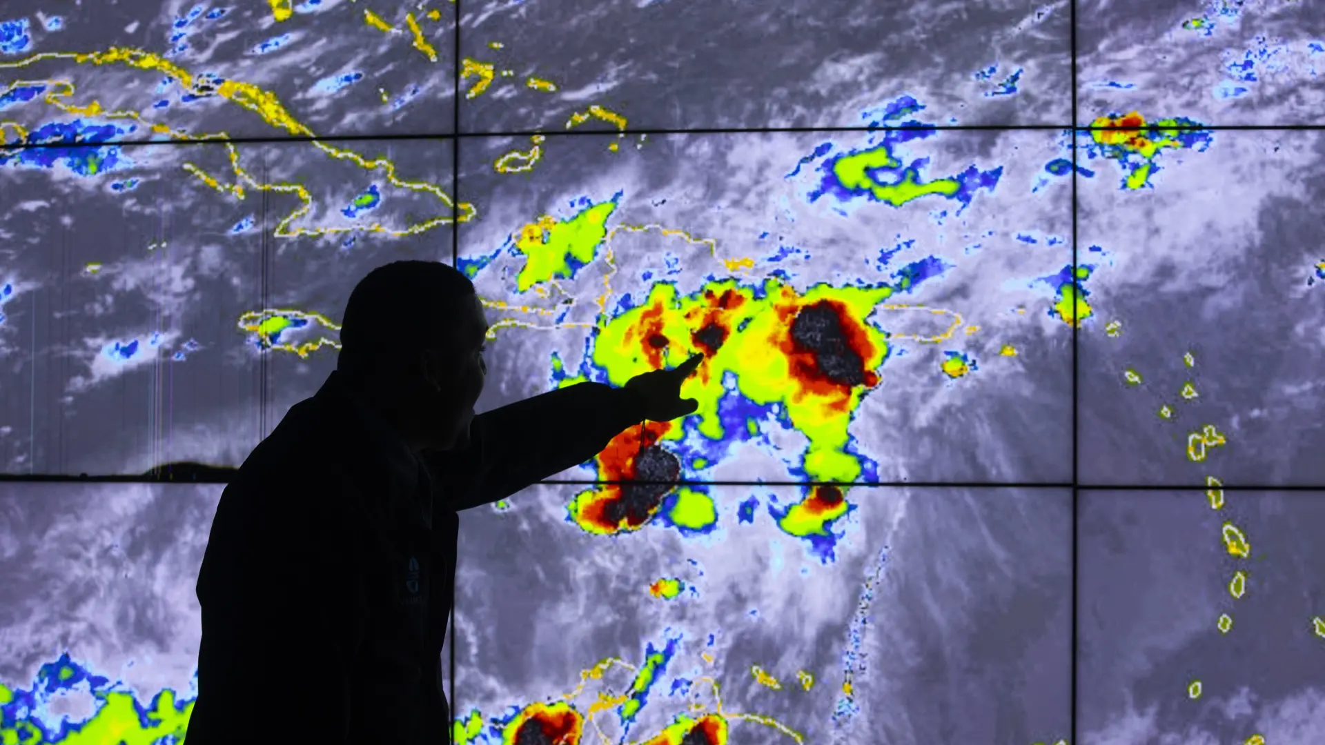 La tormenta tropical Franklin llega a República Dominicana con vientos ...