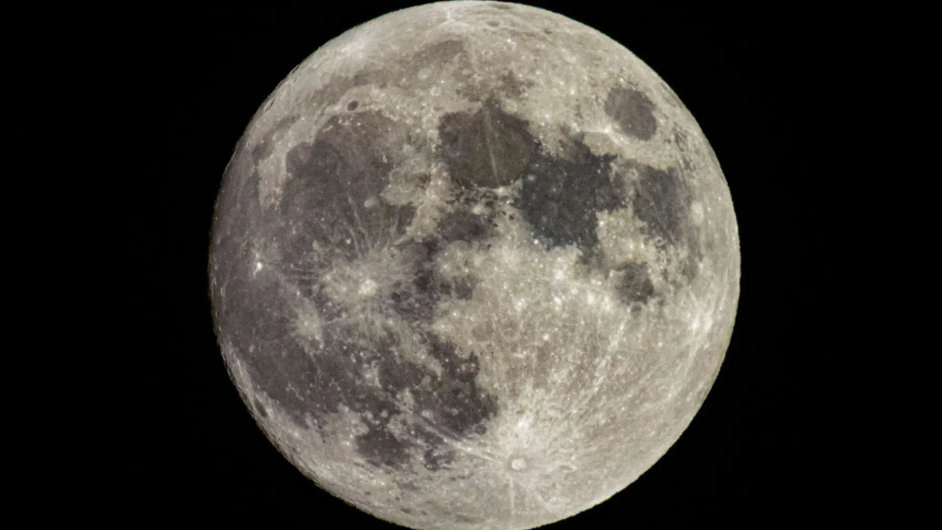 La NASA presenta un ambicioso objetivo: construir casas en la Luna para ...