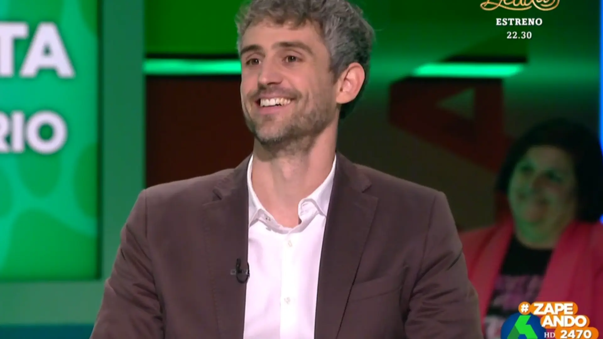 Quién es Víctor Algra, el veterinario que colabora en 'Zapeando'