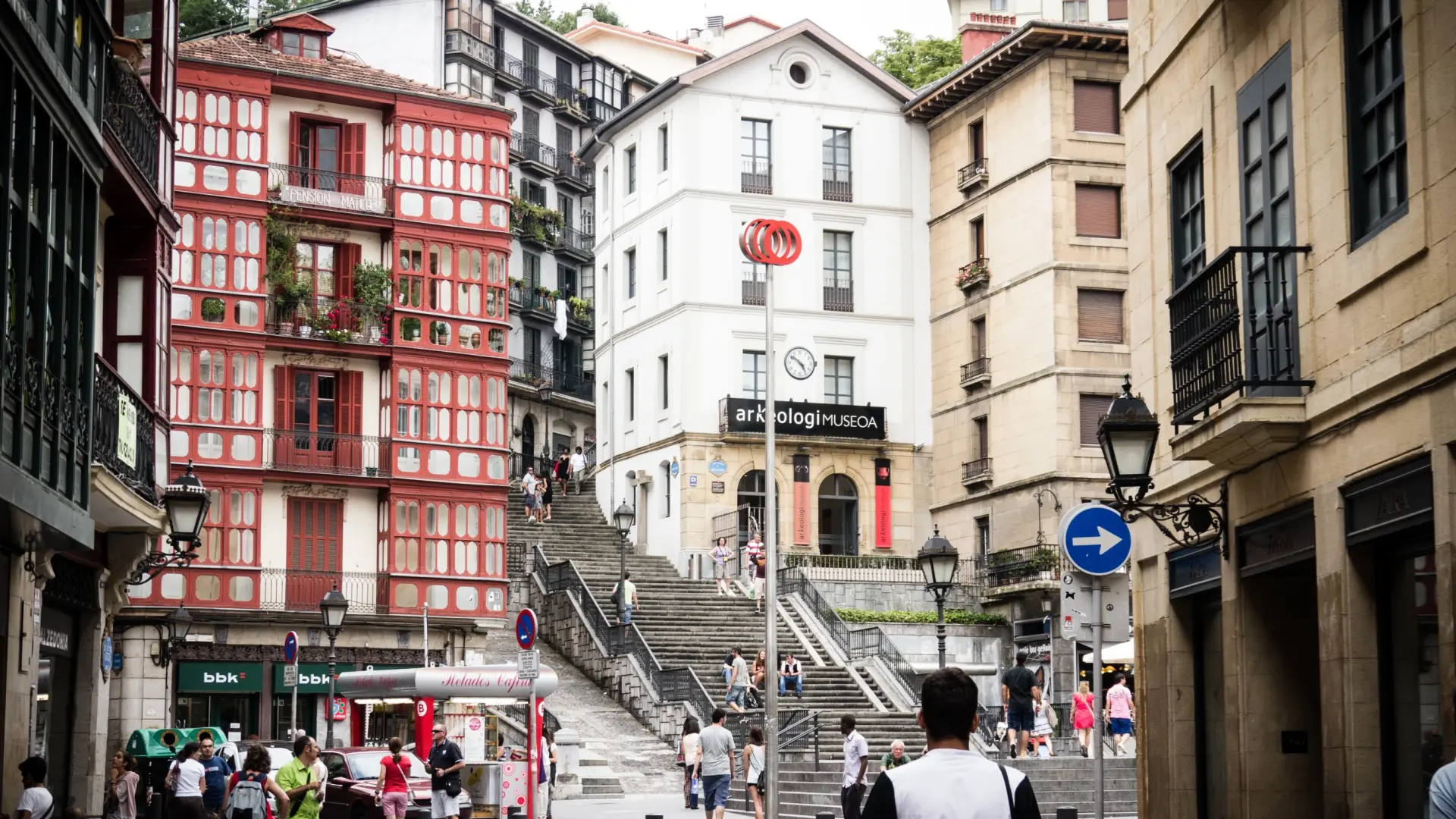 La escapada de invierno a esta ciudad española que 'The Sun' recomienda ...