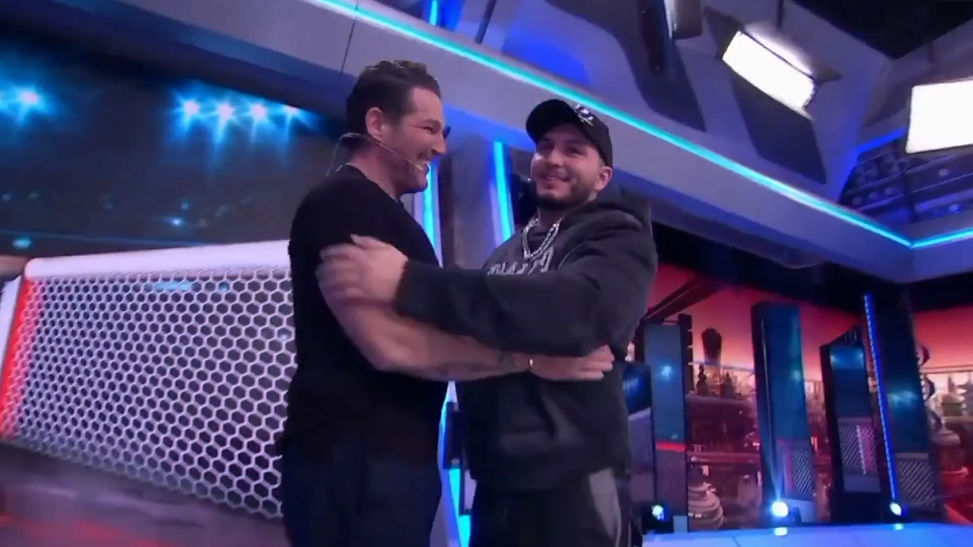 Omar Montes vive su particular momento fan con Manu Tenorio en 'El ...