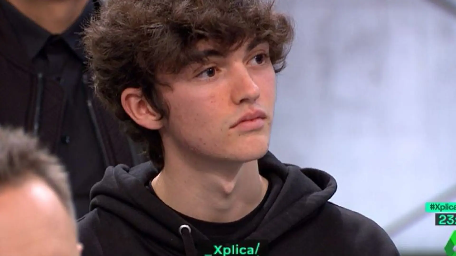 Anas, el chico de 19 años que gana 65.000 euros al mes con su empresa ...