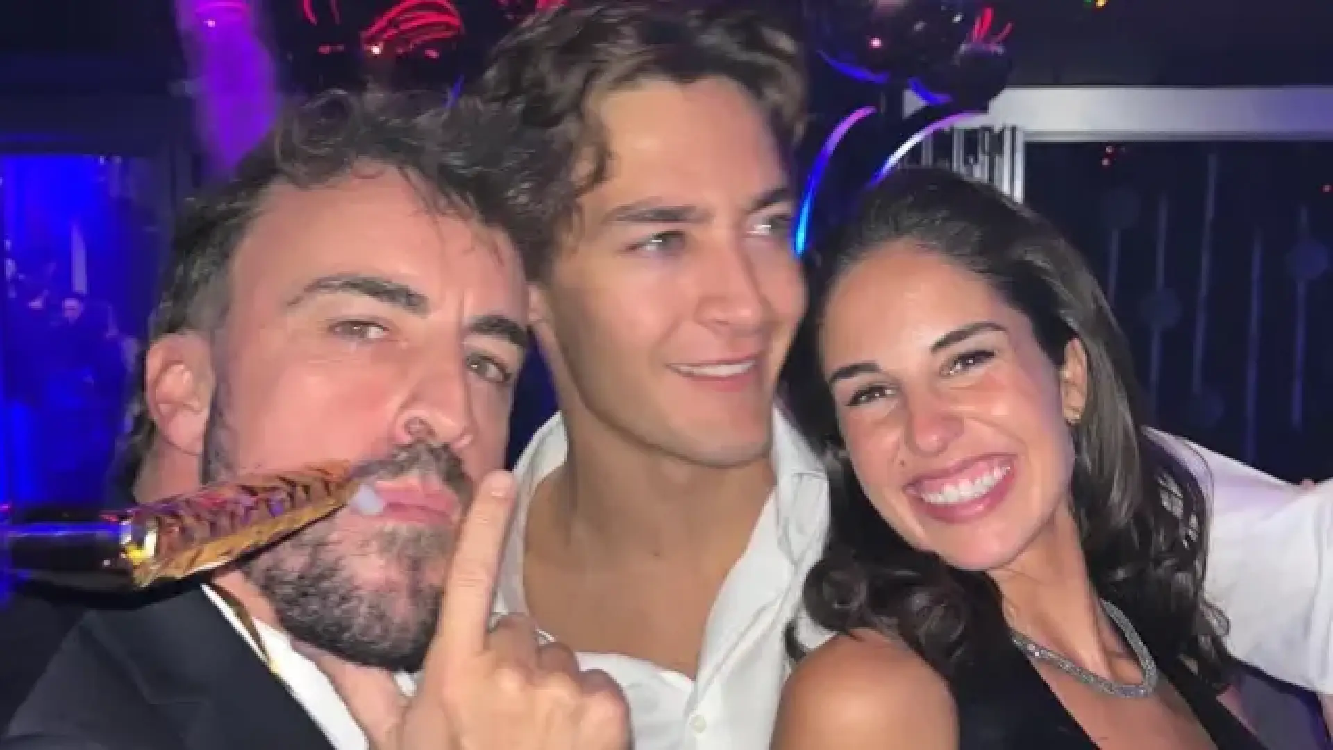 La fiesta de Nochevieja de Fernando Alonso y George Russell que puede ...