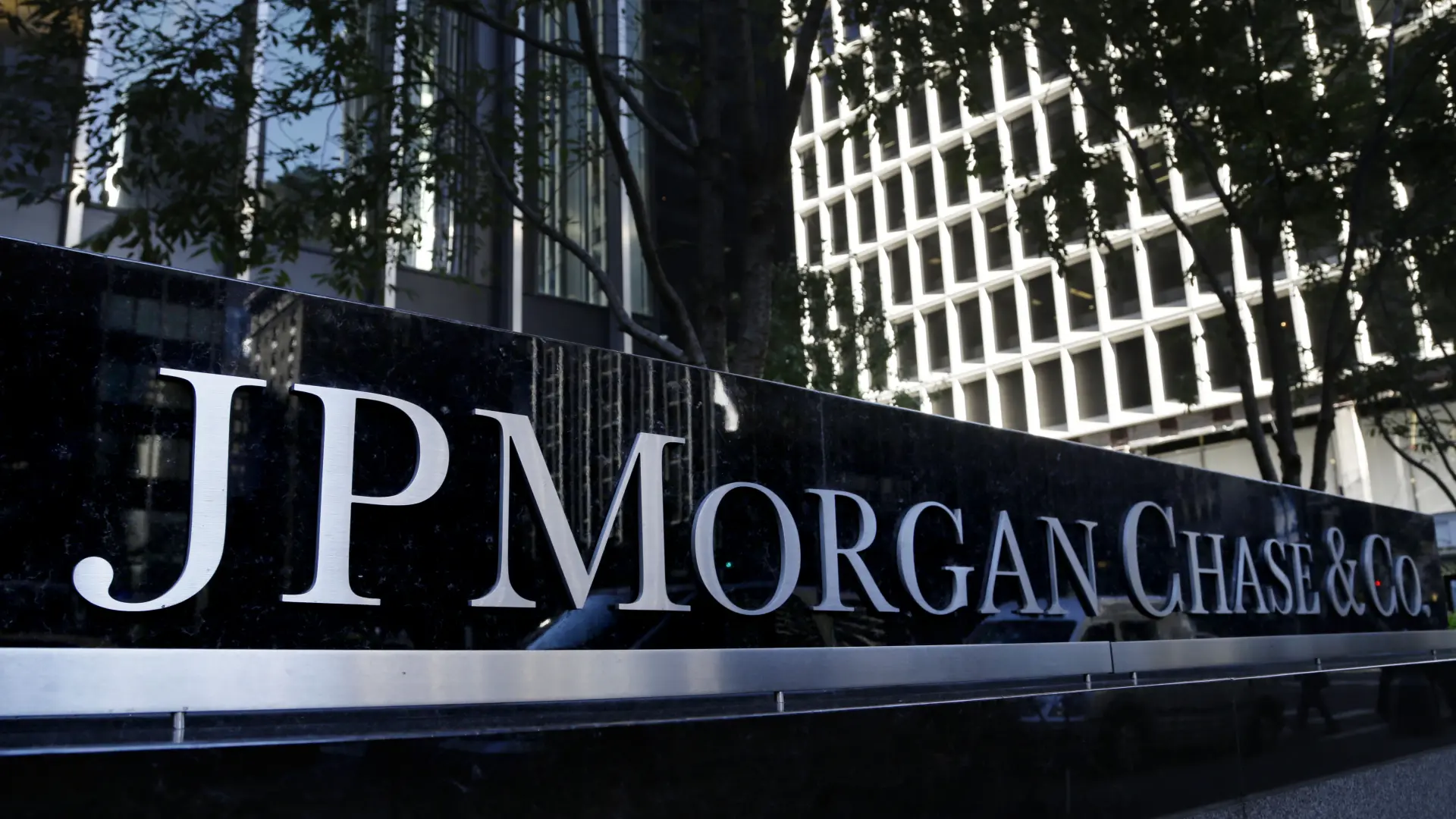 Alejandro Corcostegui deja JPMorgan después de 23 años en la empresa