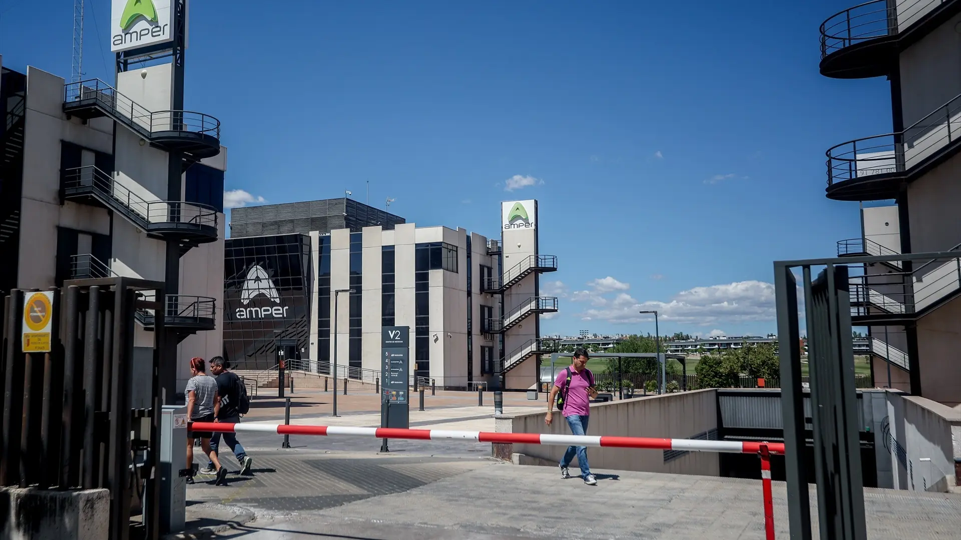 Amper se hace con el restante 49% de su filial Electrotécnica ...