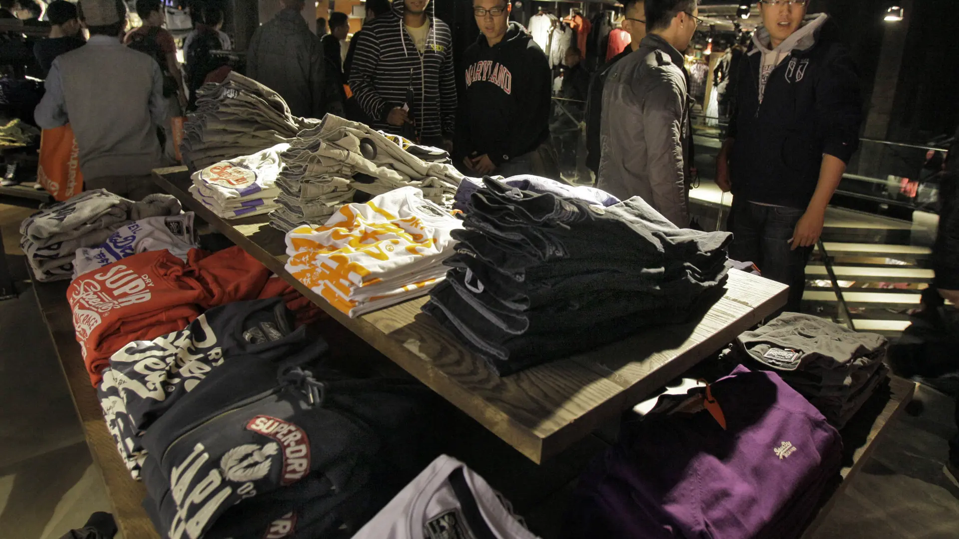 Superdry se dispara hasta un 150% ante el interés de su CEO en adquirir ...