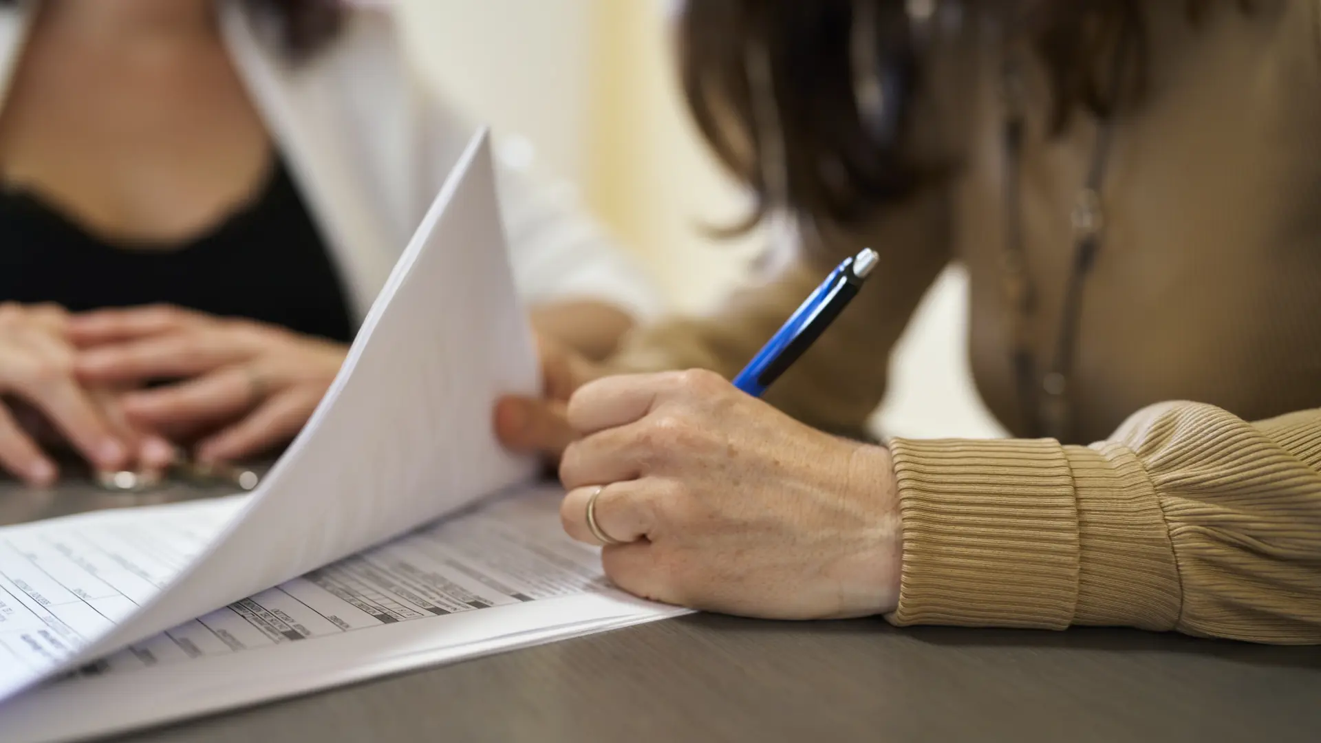 Qué es y cómo funciona el seguro por impago de alquiler de inquilinos ...