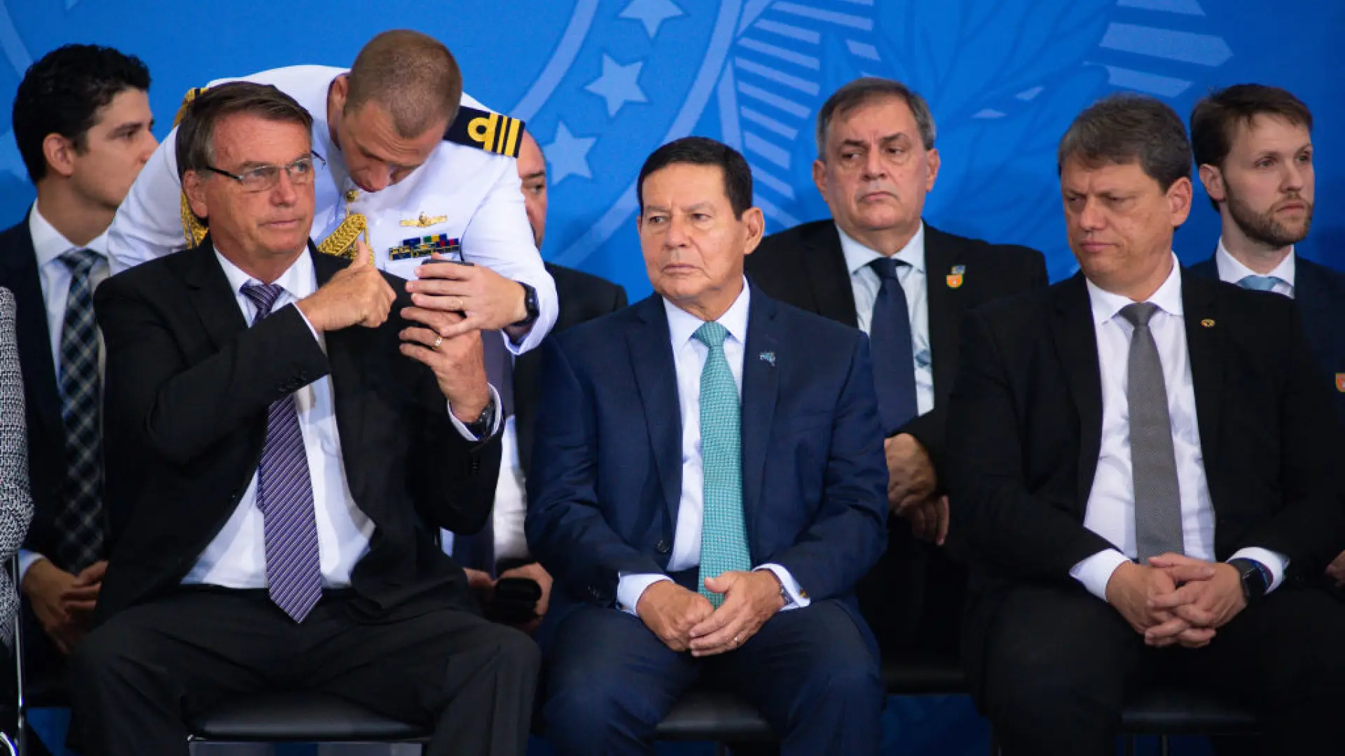 Bolsonaro pidió a sus ministros actuar antes de las elecciones: "No ...