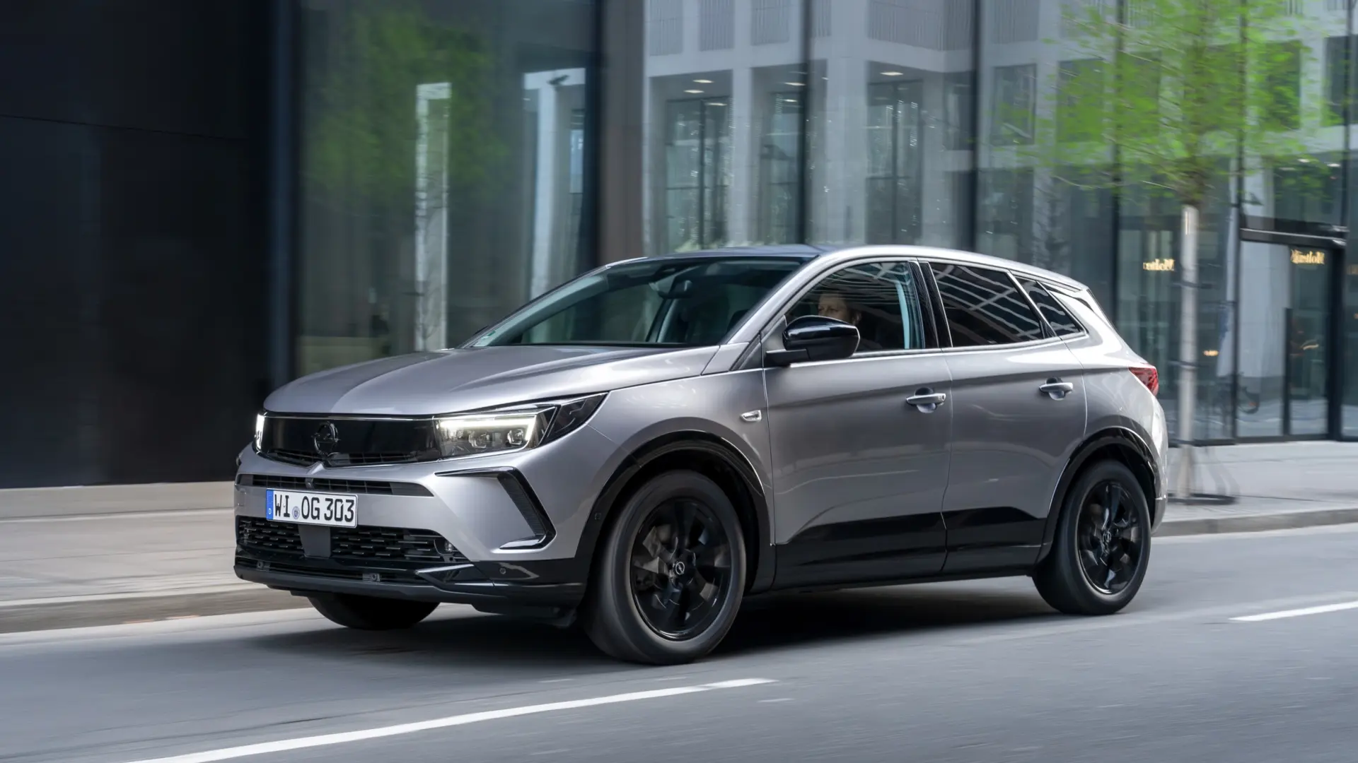 Nuevo Opel Grandland Híbrido: 136 CV, etiqueta Eco y un 15% menos de ...