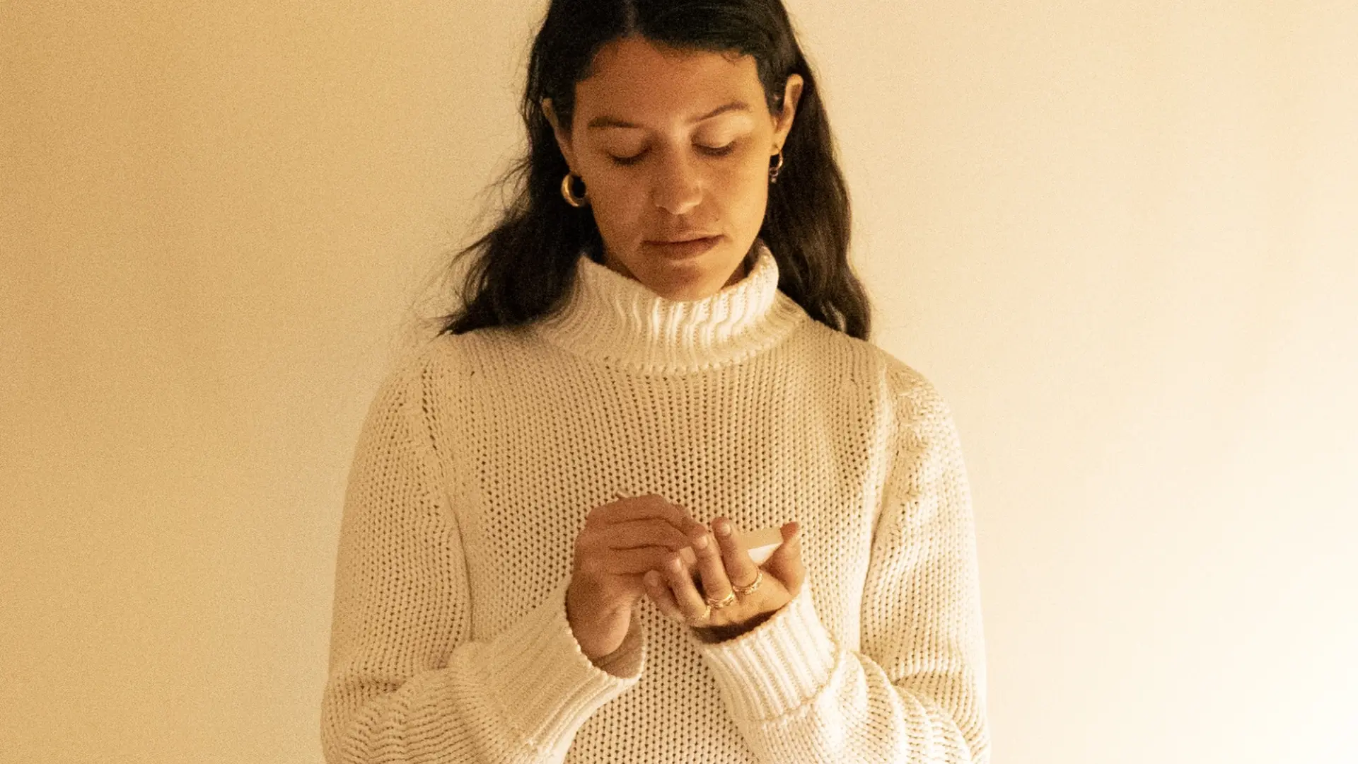 Sara Torres, autora de 'La seducción', escribe sobre cómo la sociedad ...