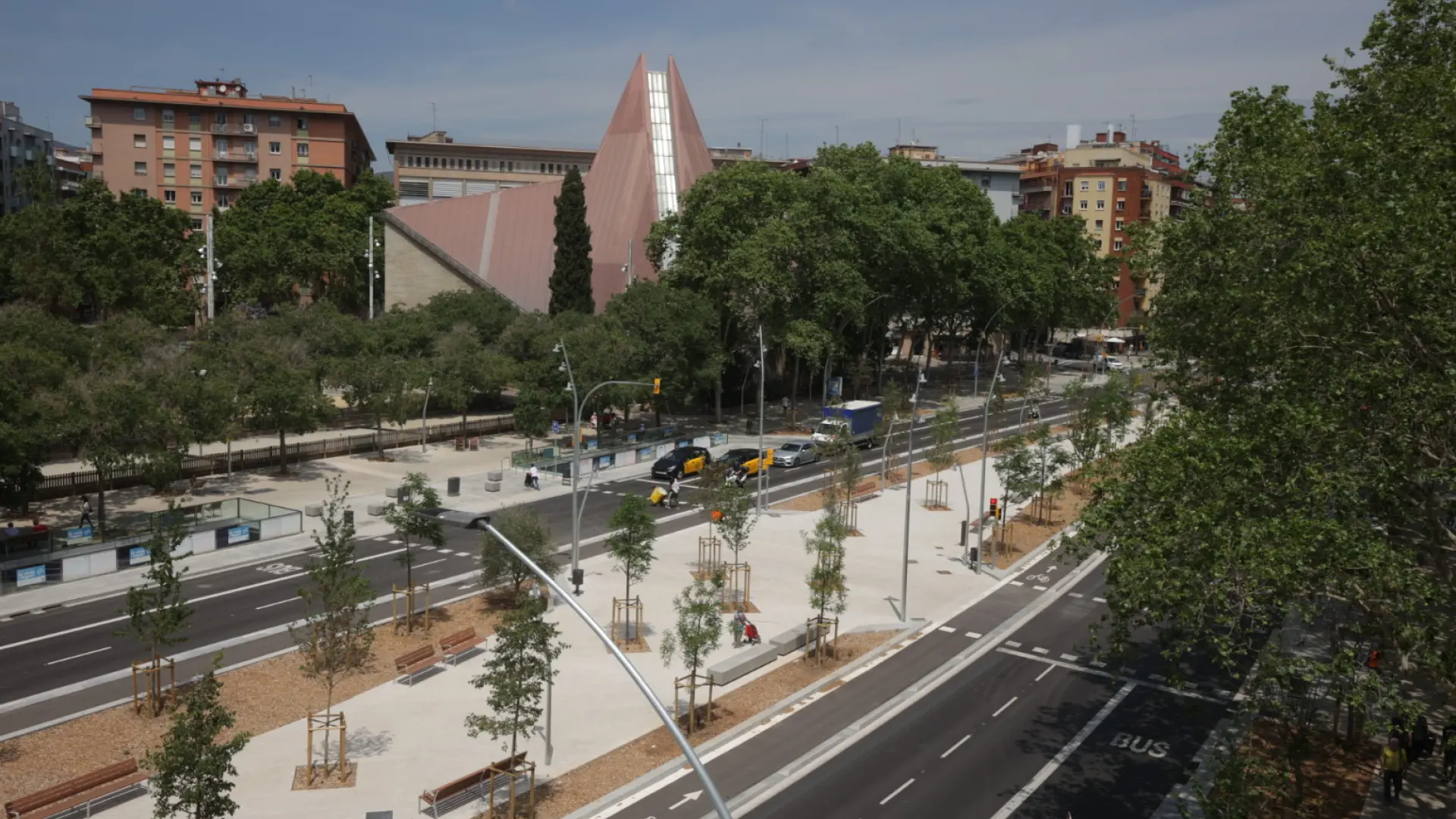 La transformación de la Meridiana avanza: acaban las obras en Felip II ...